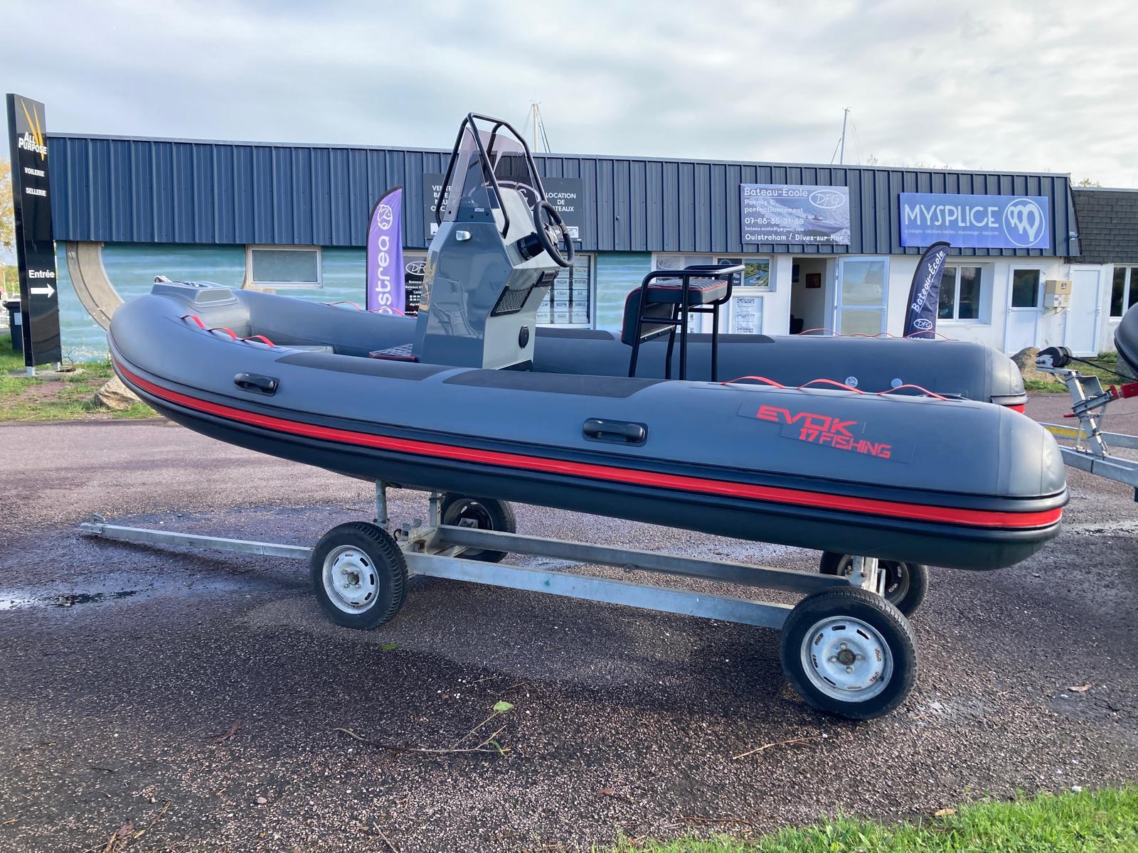 Evok Marine 17 FISHING Nuevo en Calvados ( 14 ) - Cosas de Barcos