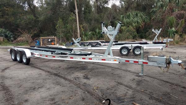 New 2026 LOAD RITE TRAILERS LR-AB32R10400102TB3 Aluminum Triple Torsion ...