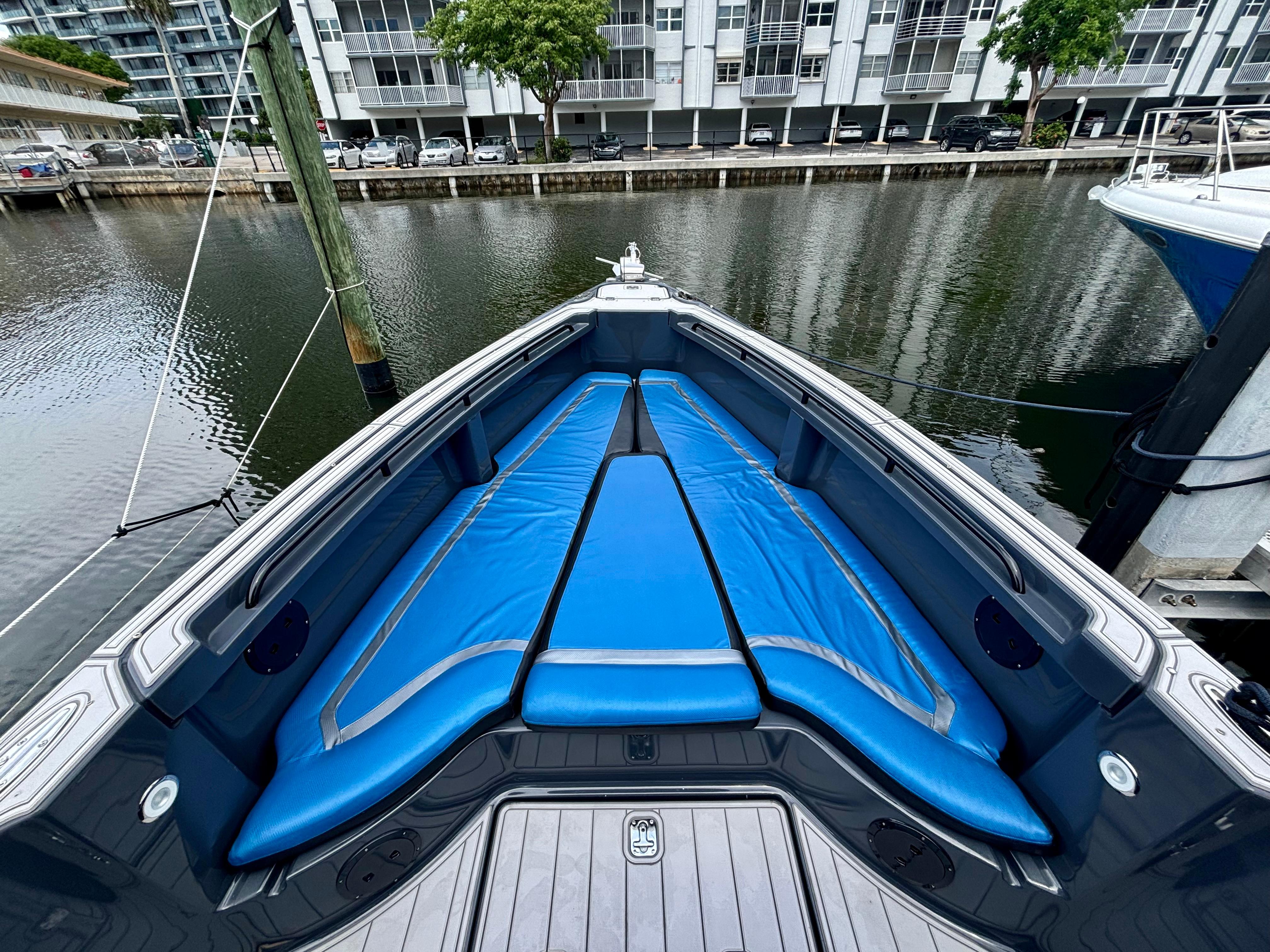 2006 Donzi 35 ZF Open Center Console for sale - YachtWorld
