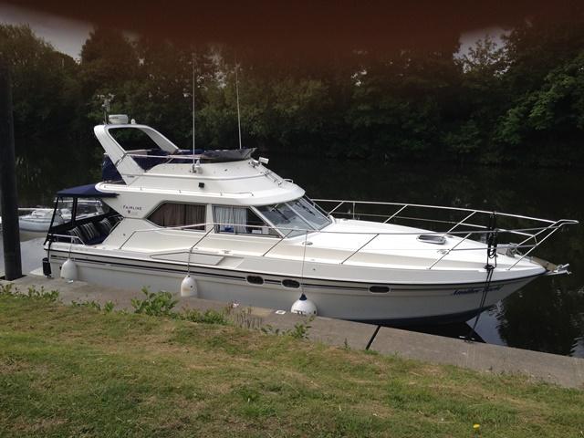 Fairline 32 Sedan Flybridge Boat For Sale - Waa2