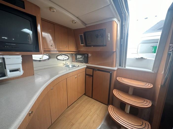 2001 Regal Commodore 4160 Motor Yachts for sale - YachtWorld