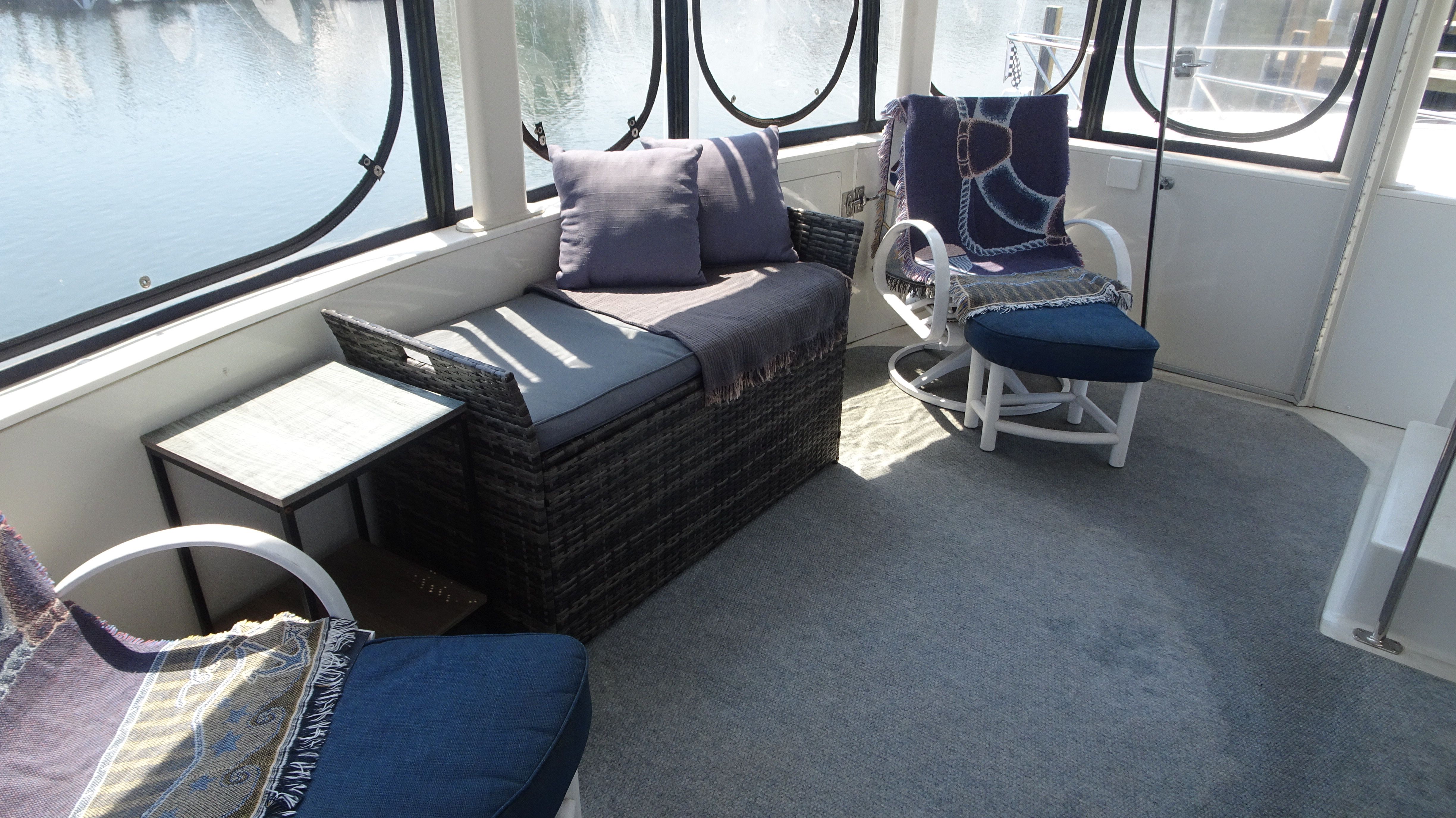 1994 Carver 440 Aft Cabin Motor Yacht Motor Yachts for sale - YachtWorld