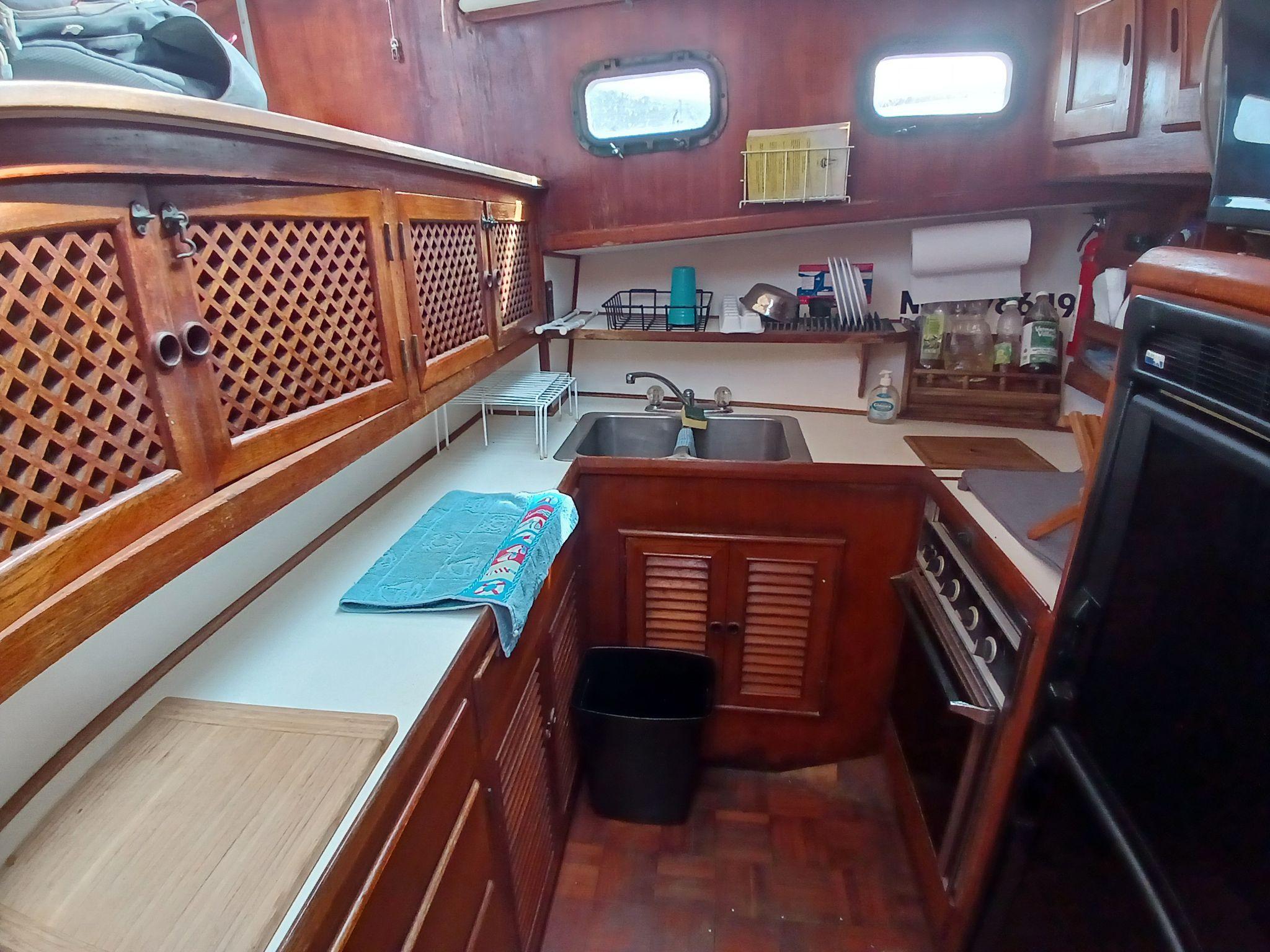 1982 CHB 45 Trawler Trawler for sale - YachtWorld