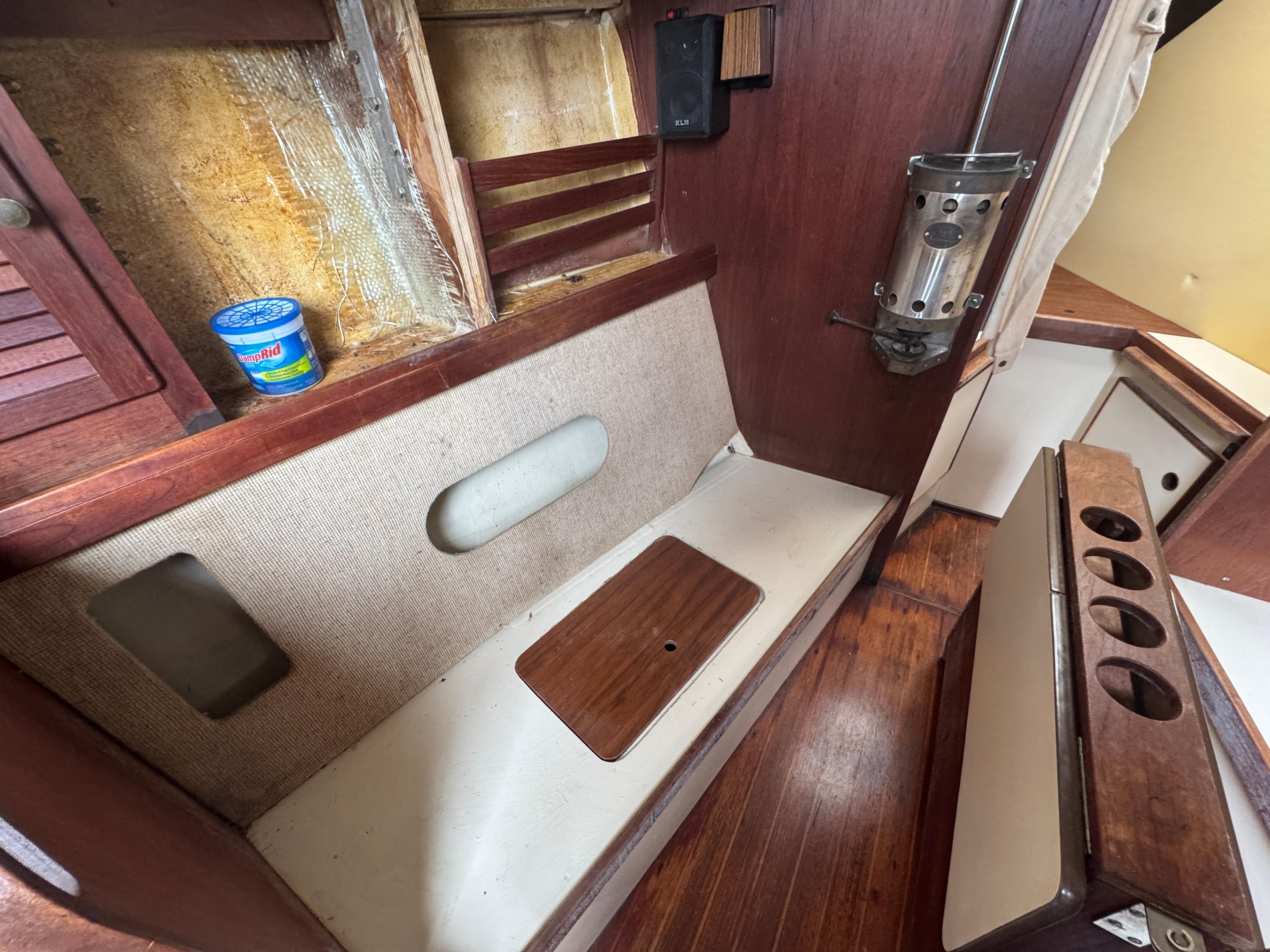 1984 S2 9.2 C (30 CENTER COCKPIT) Centre Cockpit for sale - YachtWorld