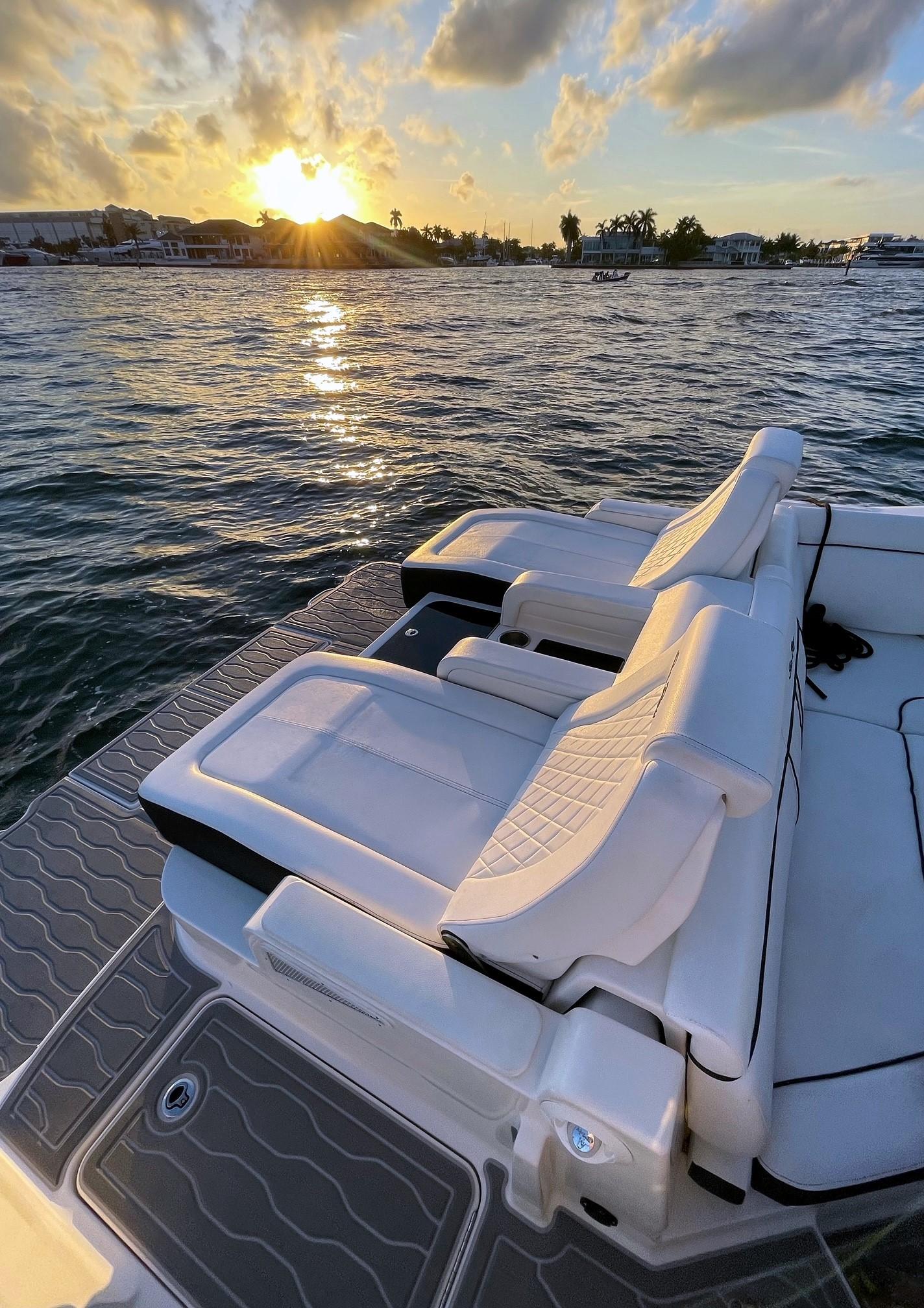 2015 Sea Ray 290 Sundeck Bowrider for sale - YachtWorld