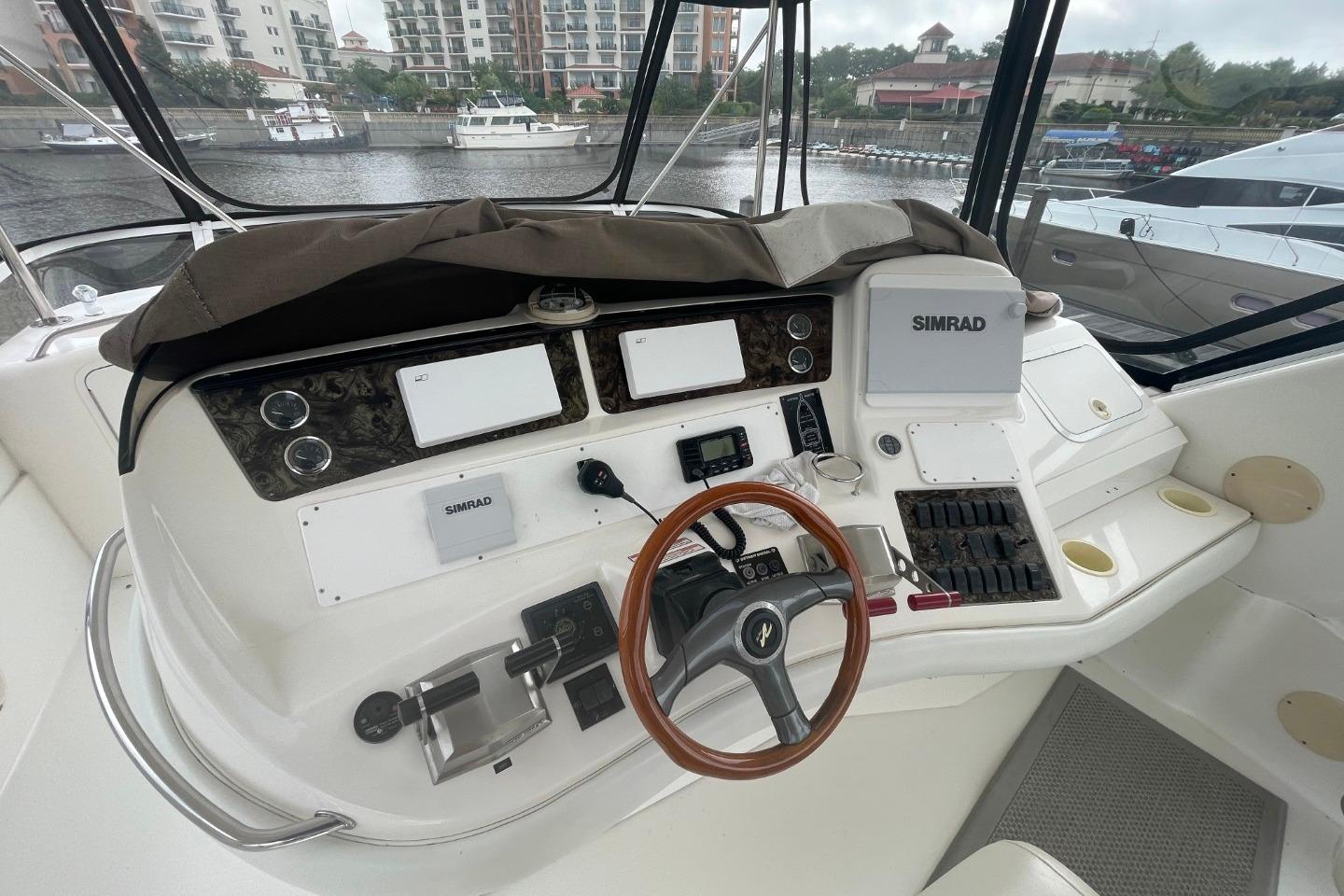 1998 Sea Ray 480 Sedan Bridge Sedan-Boot Kaufen - YachtWorld