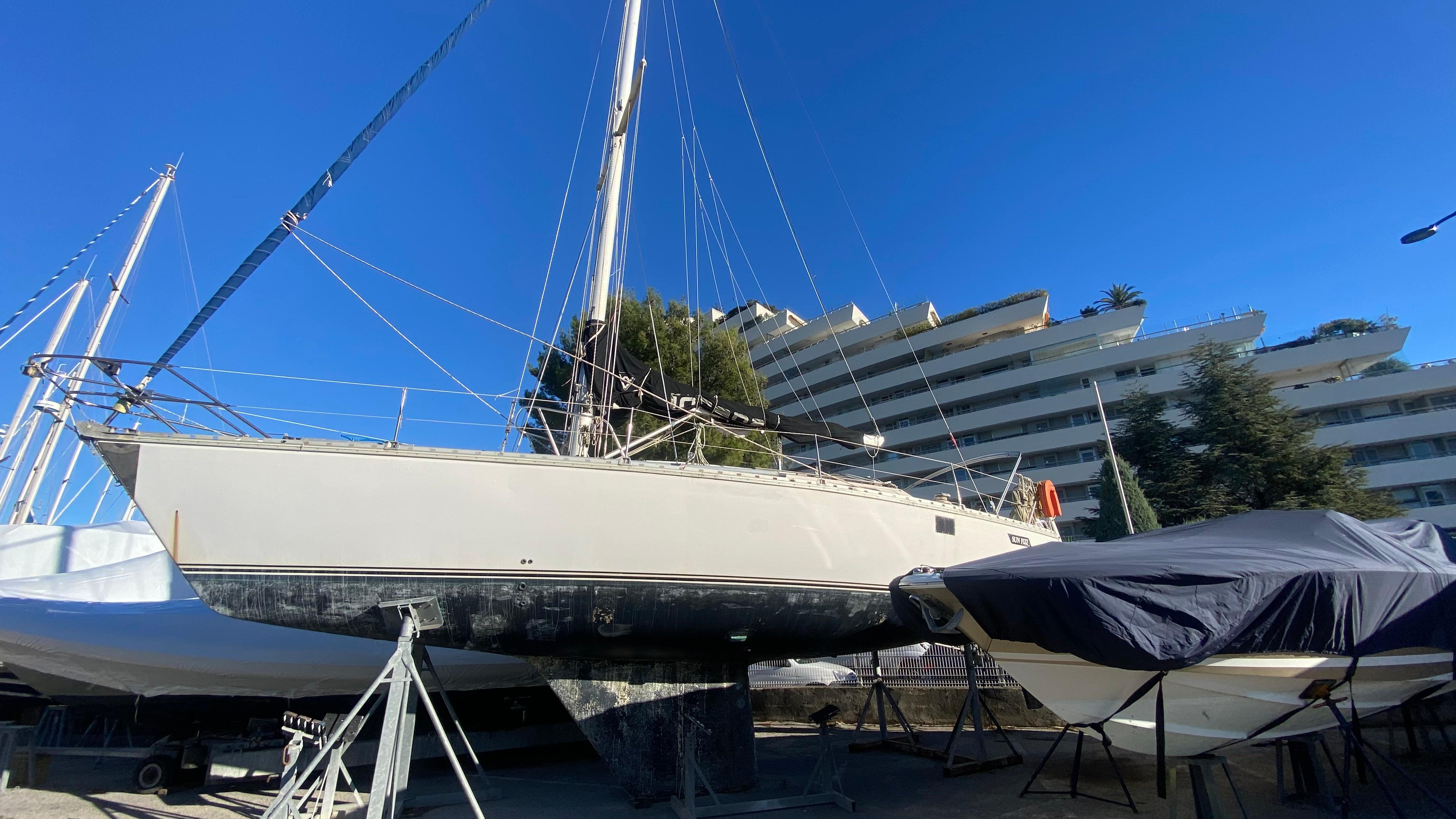 Gebraucht 1985 Jeanneau Sun Fizz 40 - Alpes-Maritimes ( 06 ) | YachtFocus