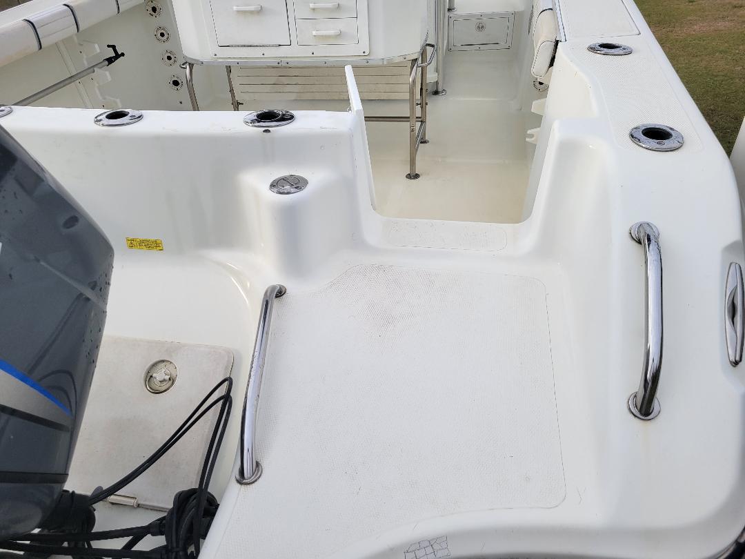 2003 Polar 2100 Center Console Saltwater Fishing for sale - YachtWorld