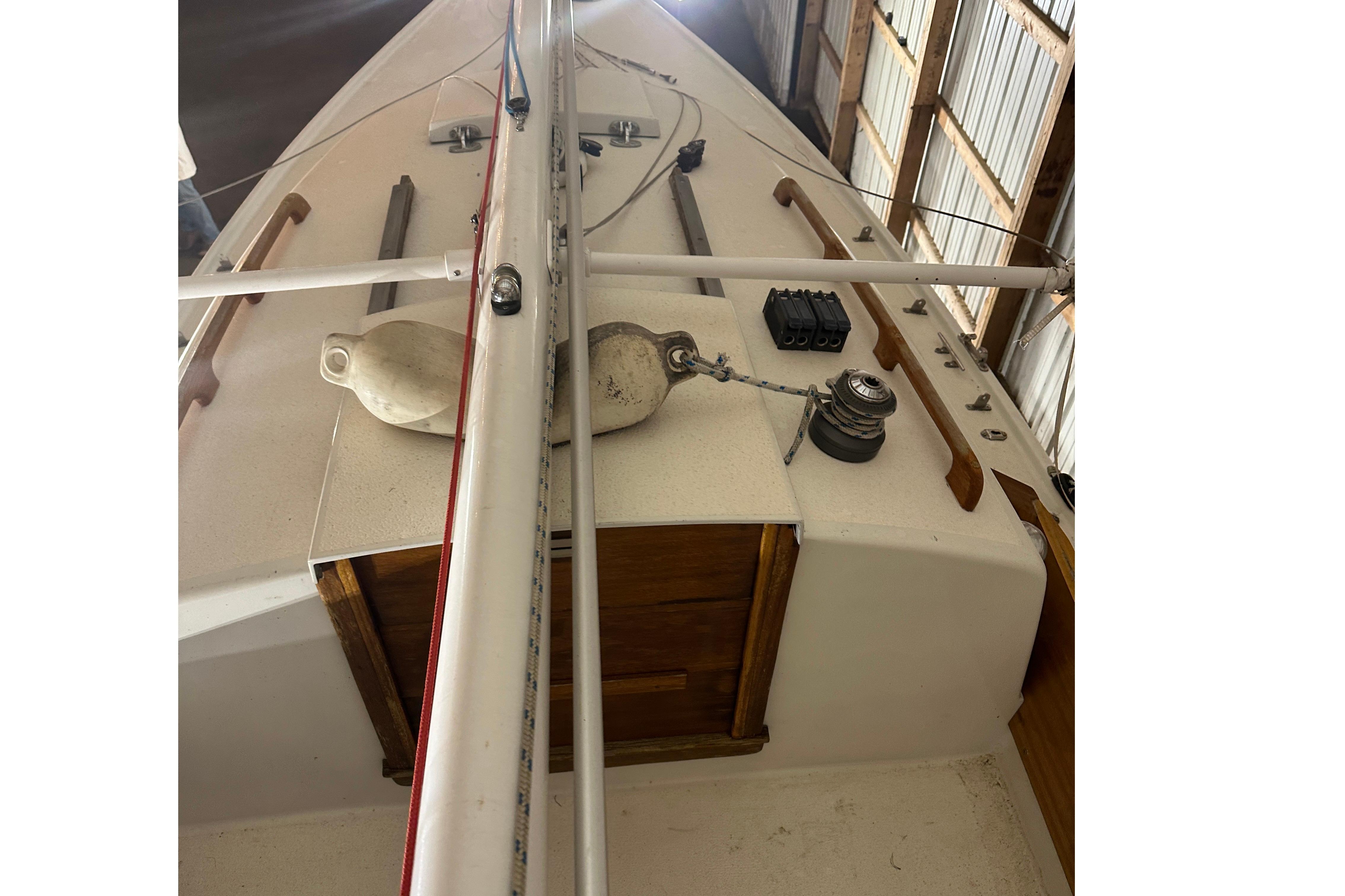 1964 Pearson Commander Antique and Classic for sale - YachtWorld