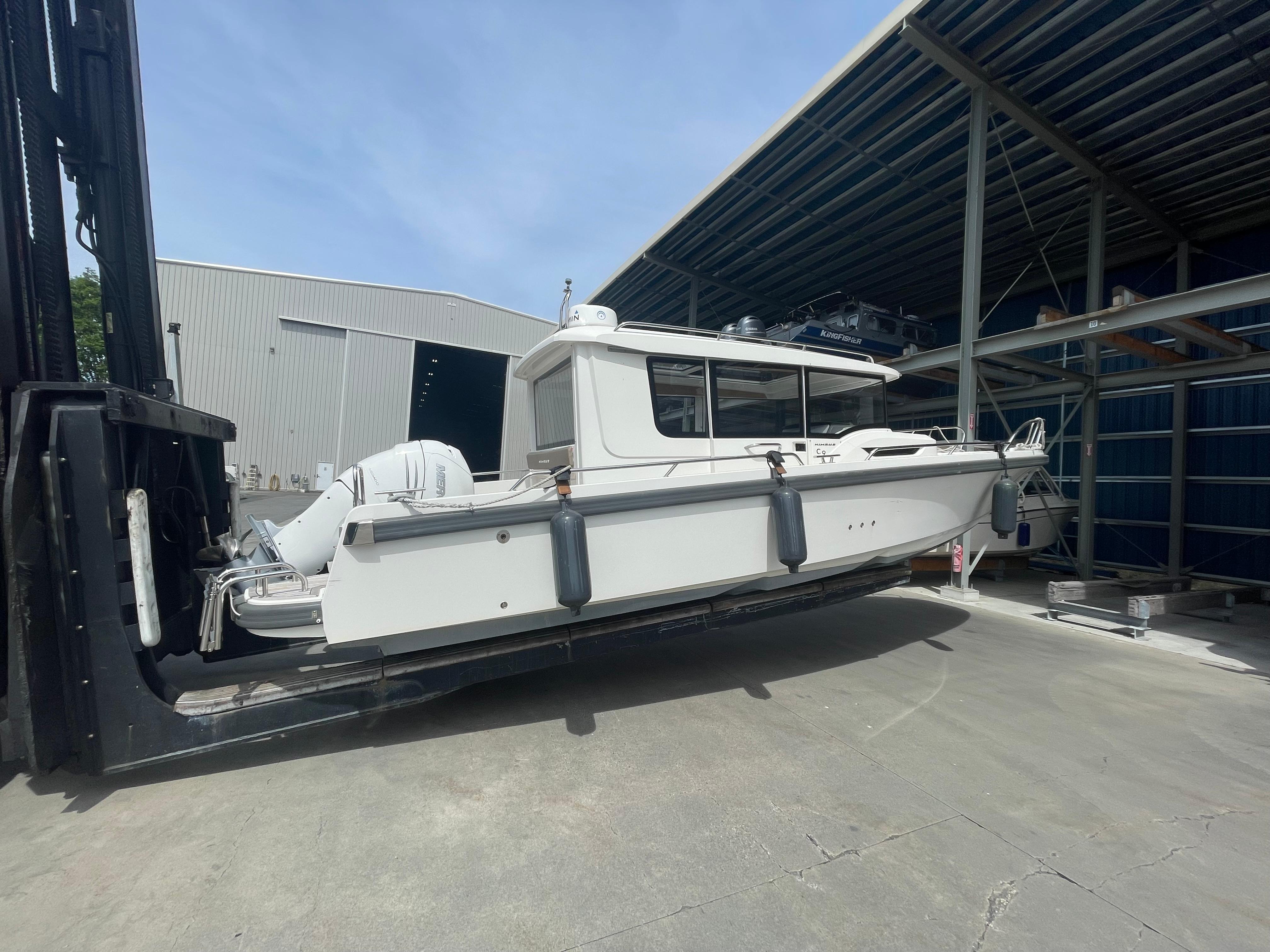 2019 Nimbus C9 Express Cruiser for sale - YachtWorld