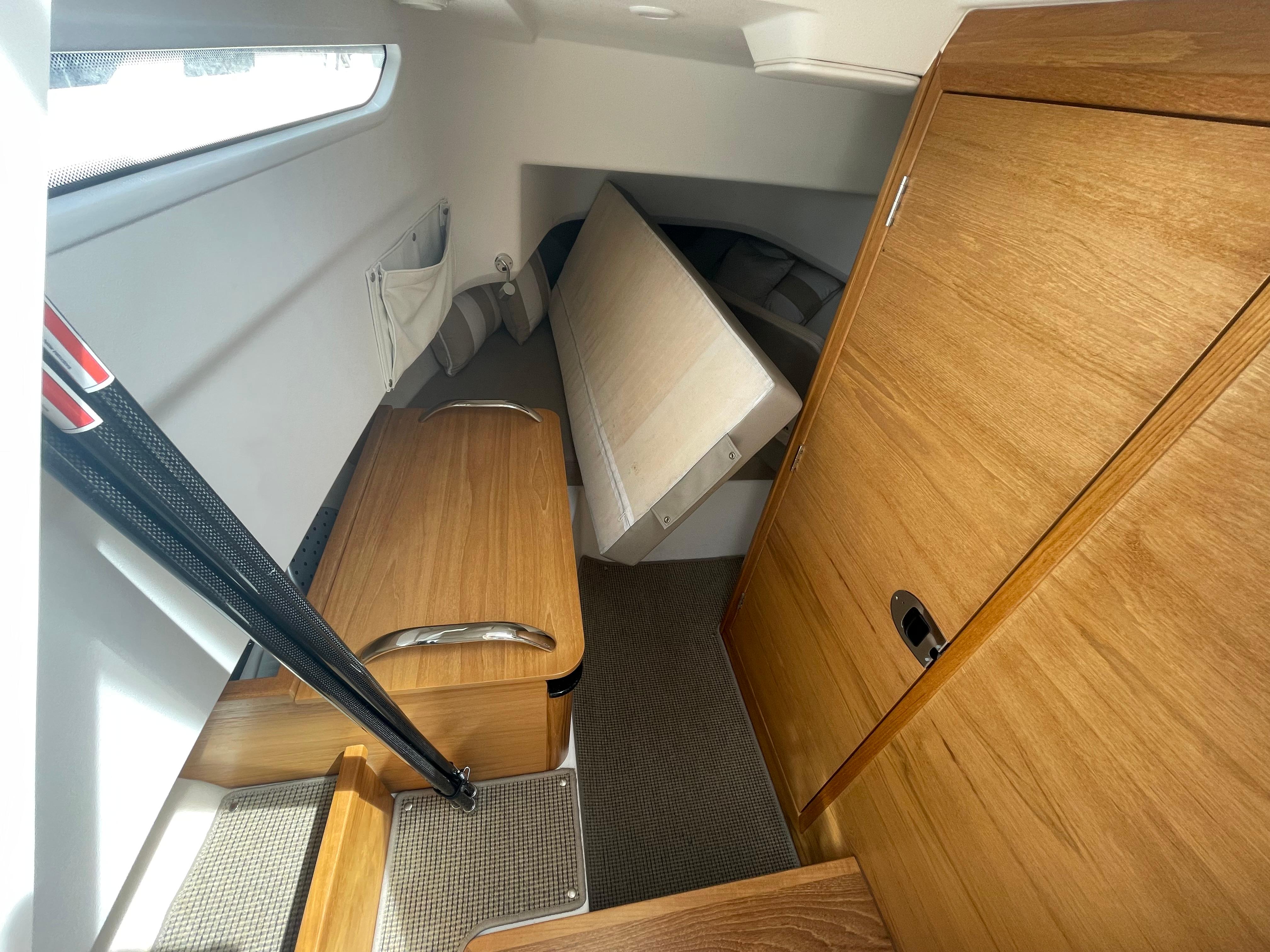 2019 Nimbus C9 Express Cruiser for sale - YachtWorld