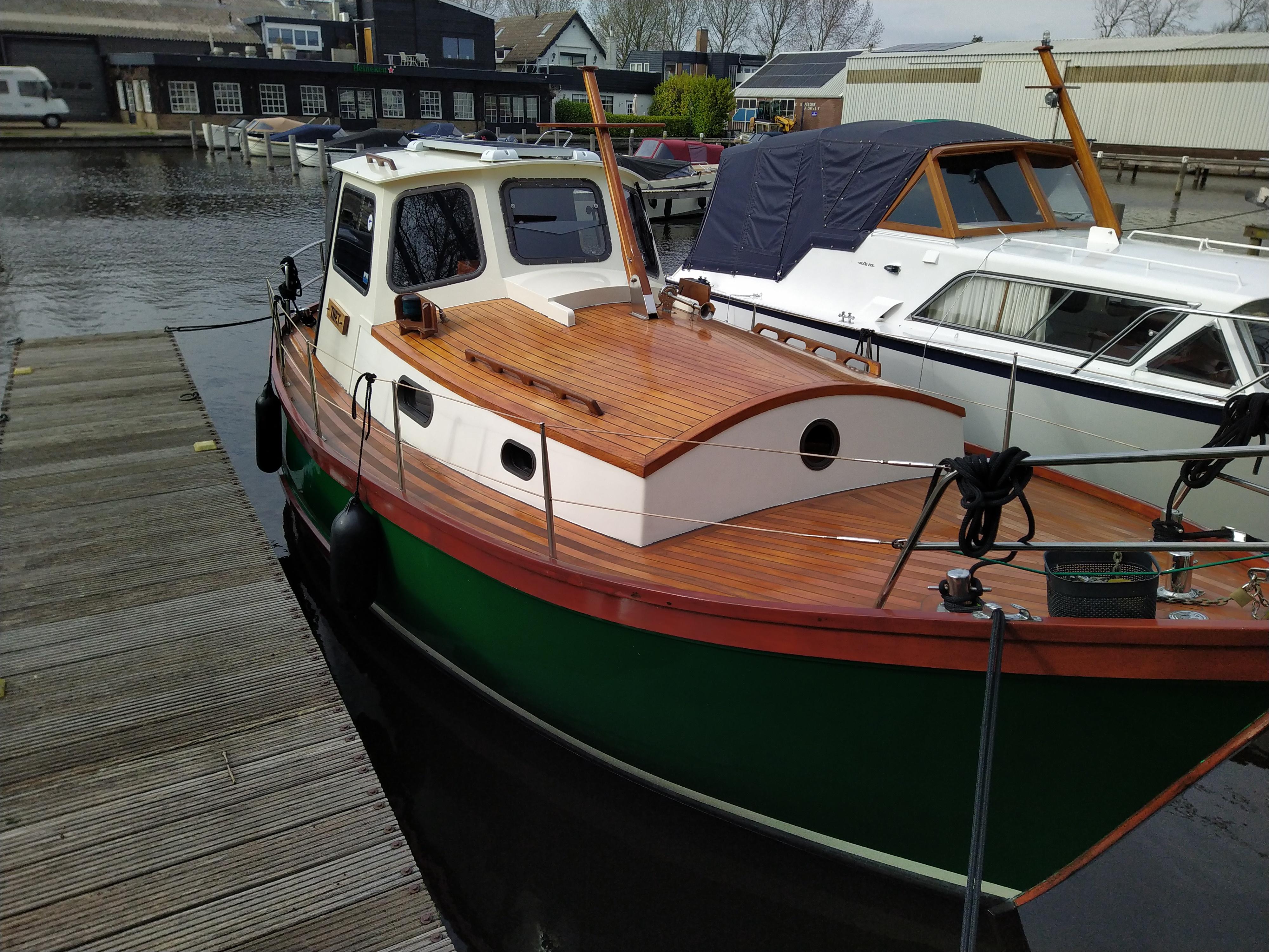 Occasion 1982 Island Plastics IP 23 | YachtFocus