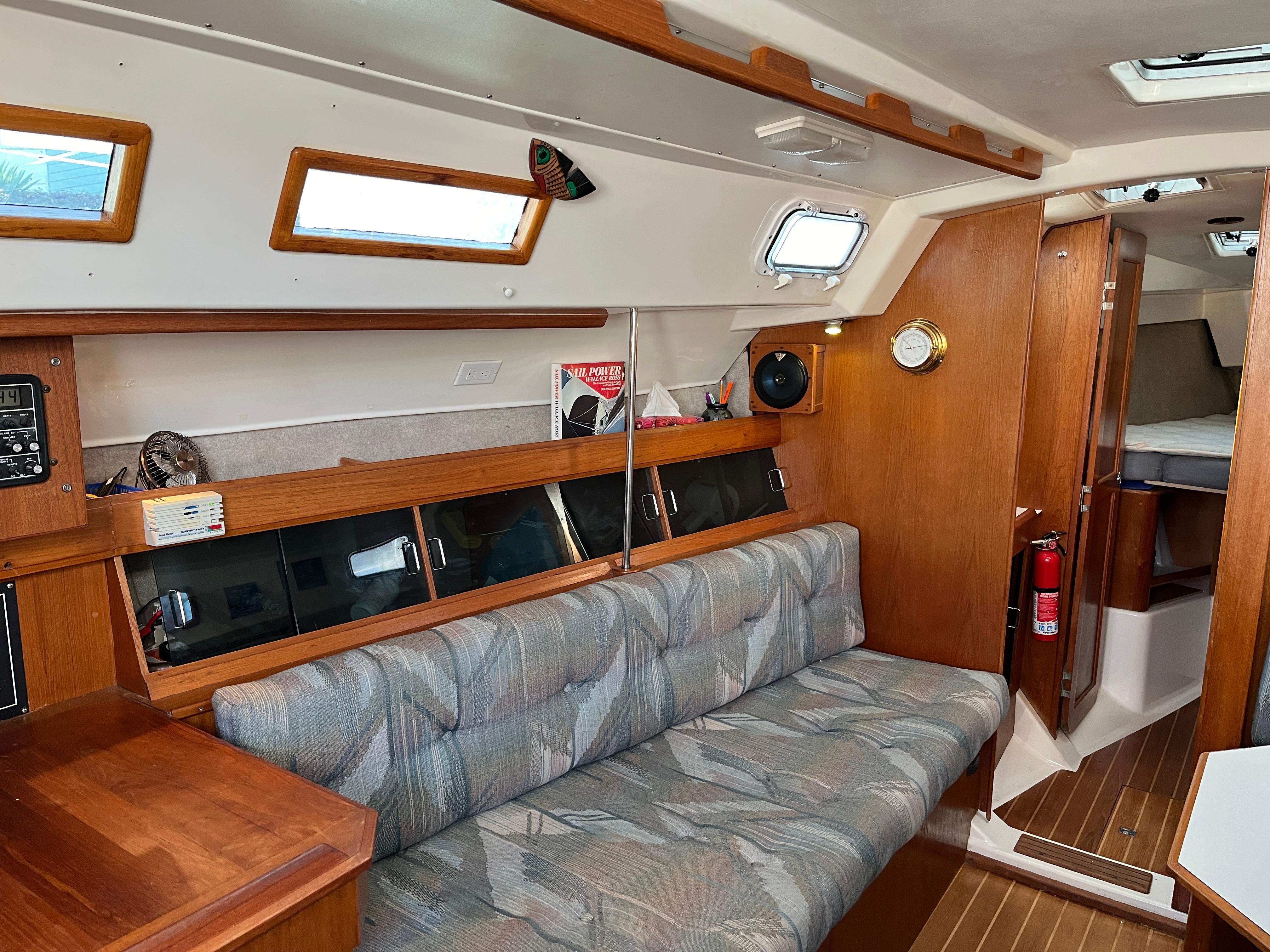 1987 Hunter 34 Barche da crociera (a vela) in vendita- YachtWorld