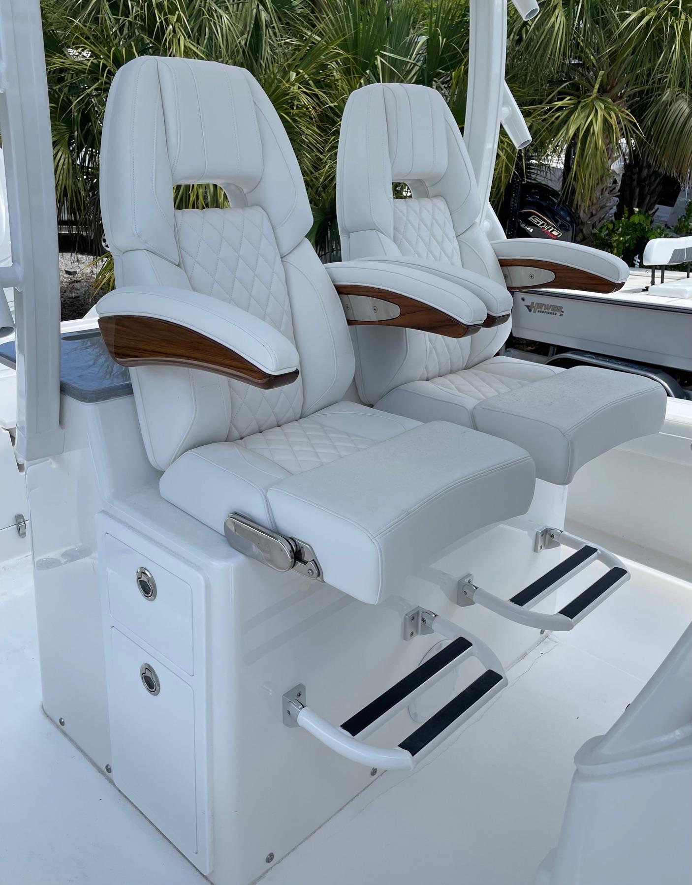2024 Regulator 30XO Center Console for sale - YachtWorld