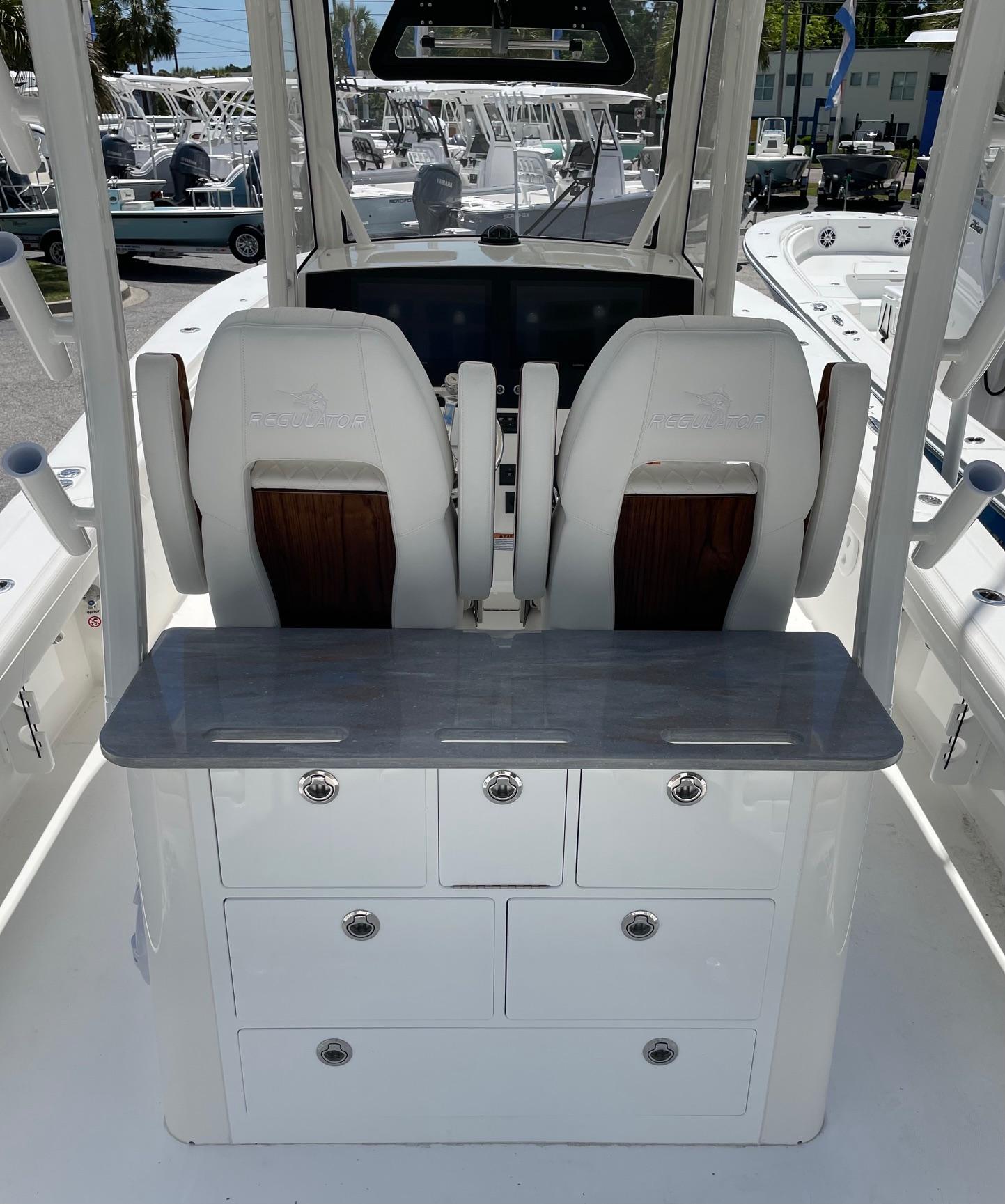 2024 Regulator 30XO Center Console for sale - YachtWorld
