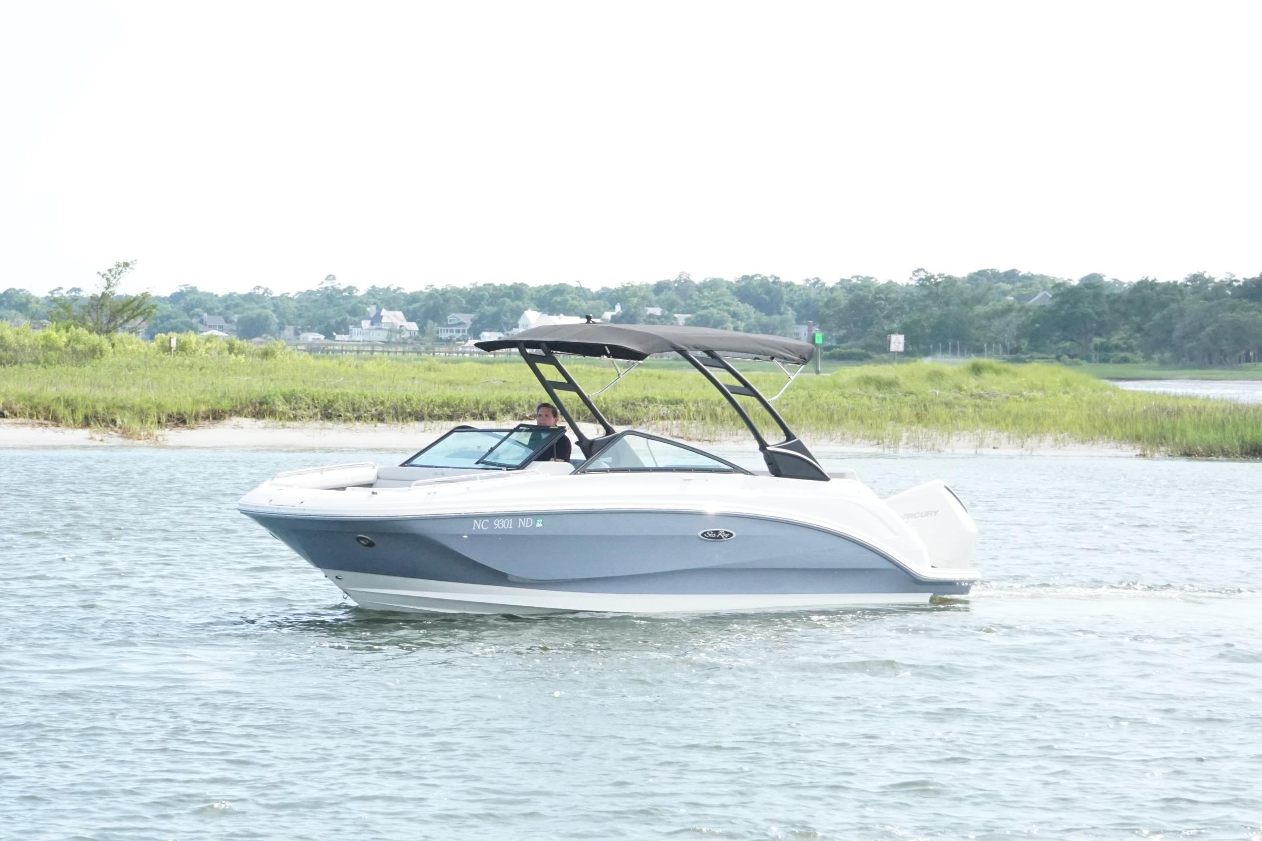 2024 Sea Ray SDX 250 Outboard Deck for sale - YachtWorld