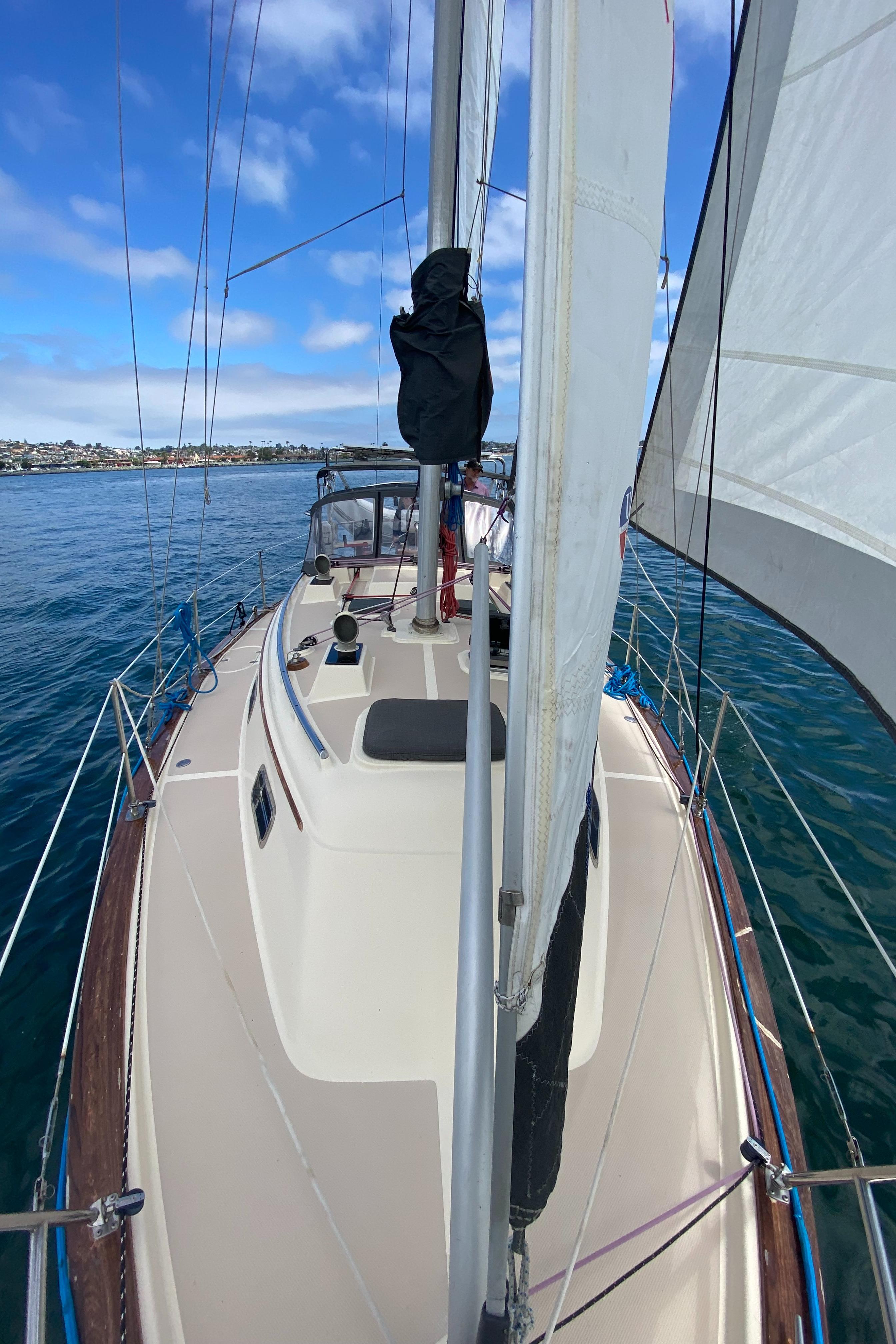 Used 1998 Island Packet 320 - California | TopBoats