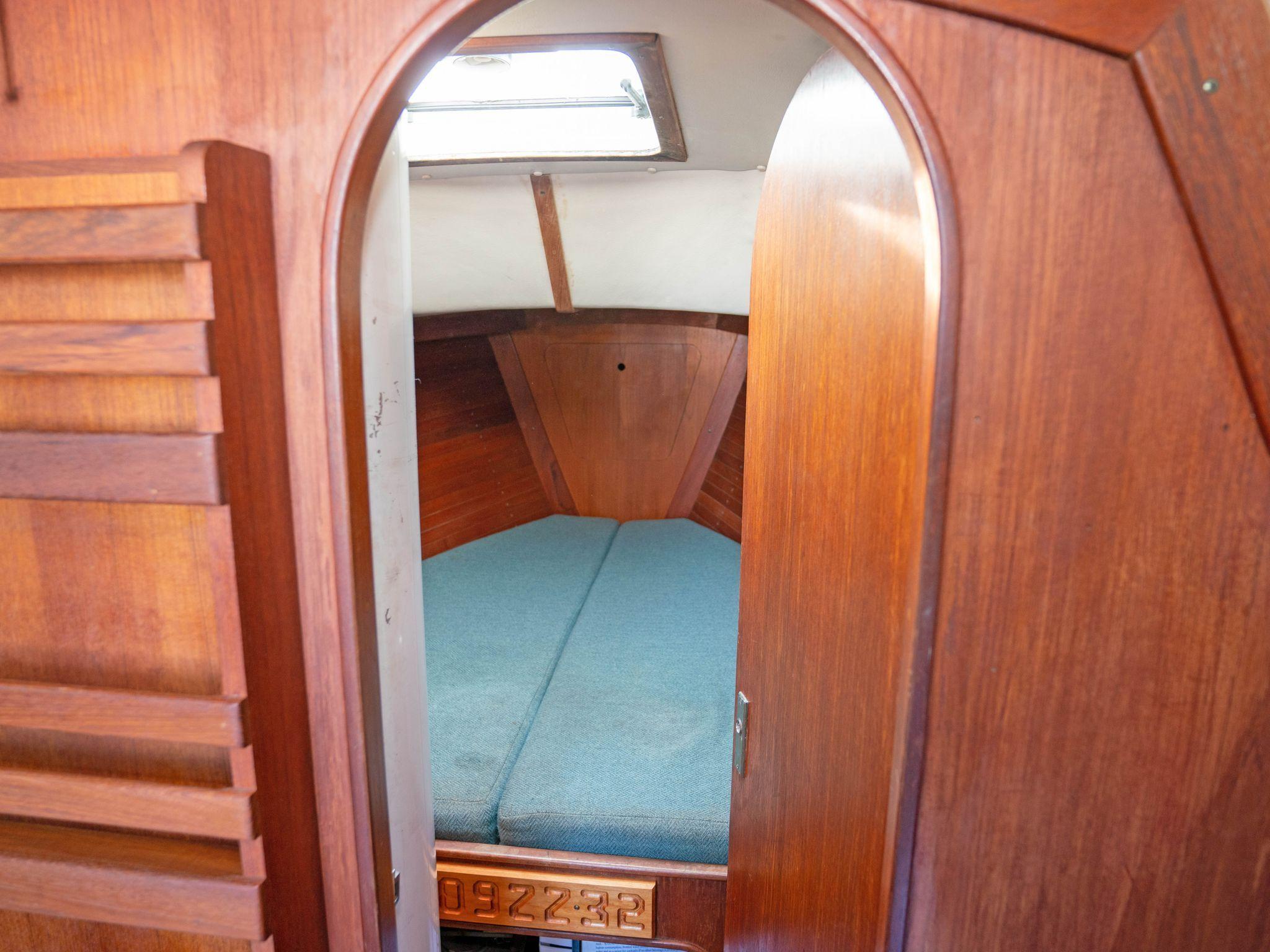 1986 J Boats 28 Cruiser for sale - YachtWorld