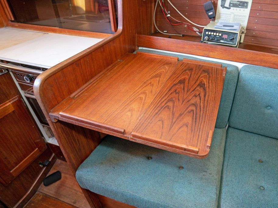 1986 J Boats 28 Cruiser for sale - YachtWorld