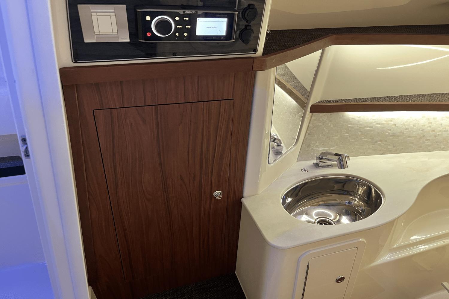 2018 Grady-White 325 Freedom Unspecified for sale - YachtWorld