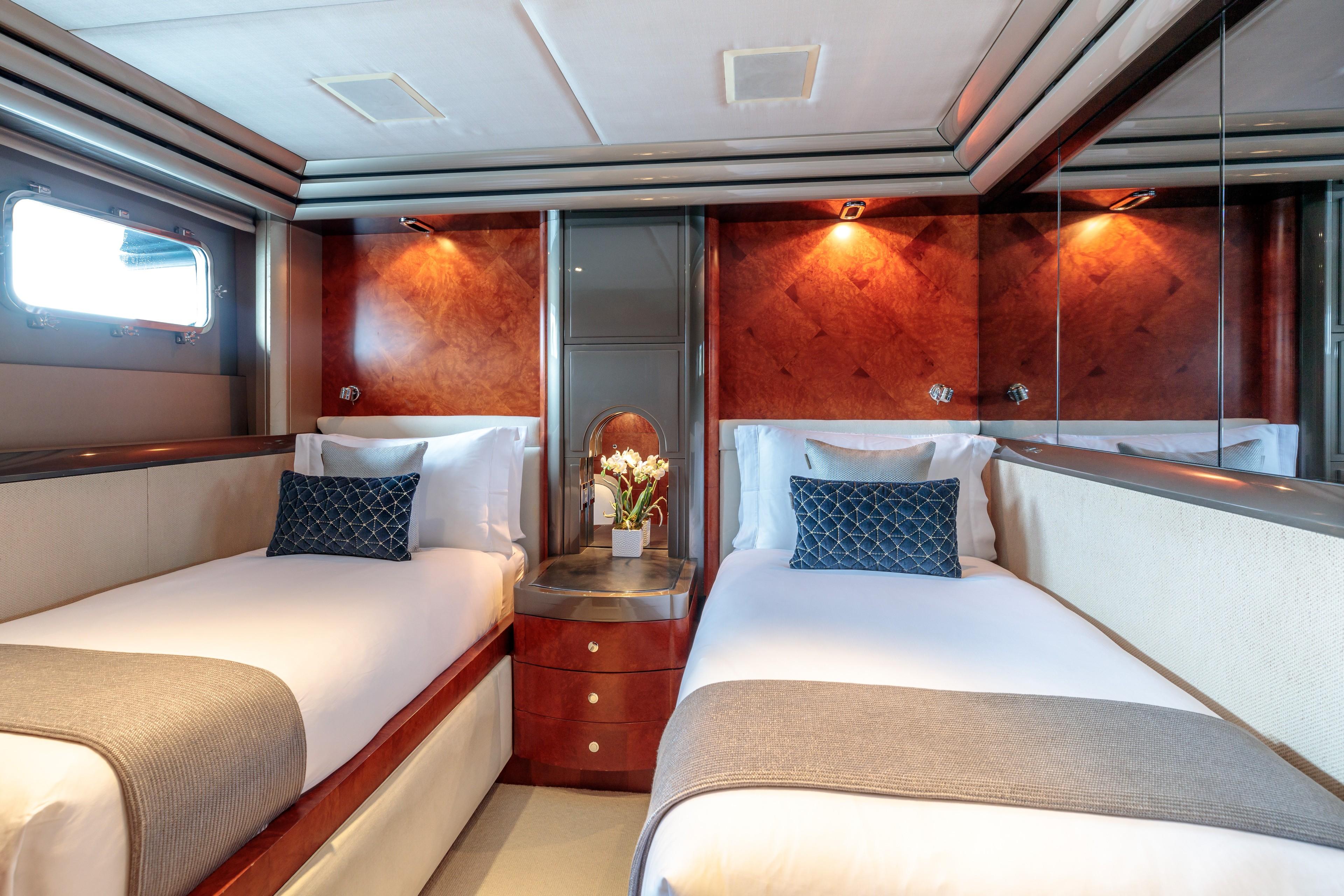 SILVER DREAM Motor Yachts Warren Yachts for sale - YachtWorld