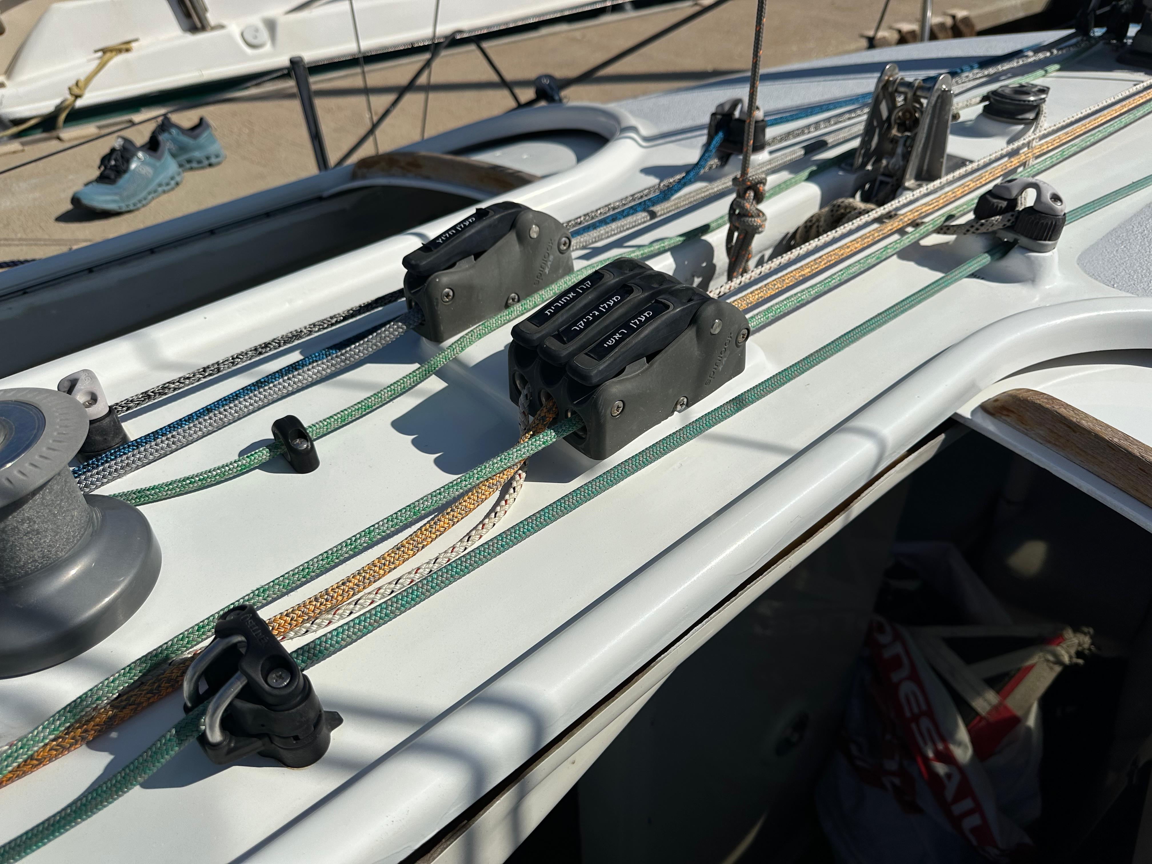 1999 Bull 7000 Daysailer for sale - YachtWorld