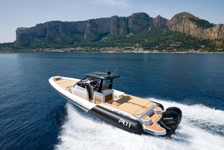 Renier R11 FB Nuevo en Barcelona - Cosas de Barcos