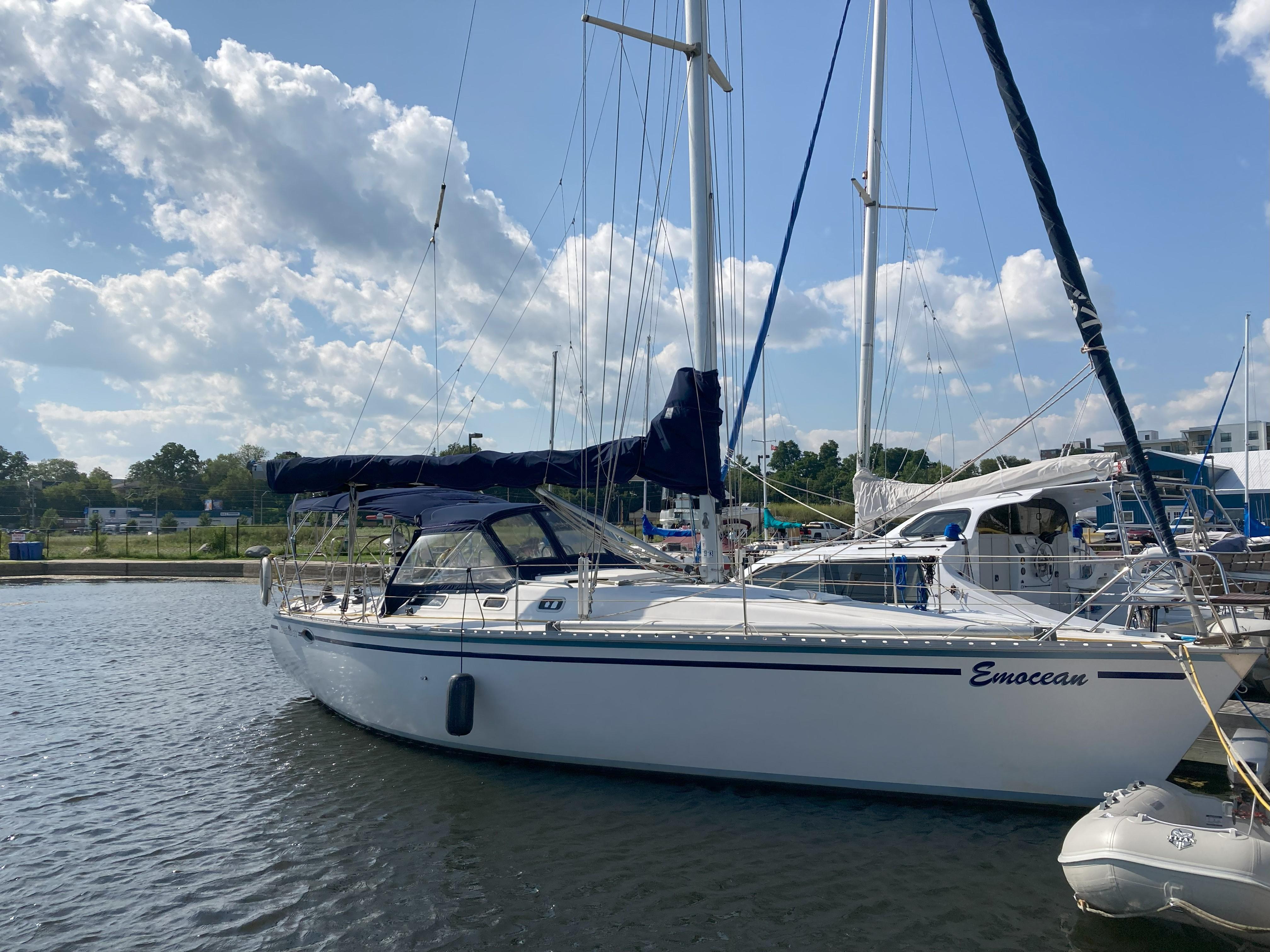 1988 Hunter Legend 37 Cruiser/Racer myytävät - YachtWorld