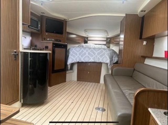 2013 Cruisers Yachts 380 Express Cruiser for sale - YachtWorld