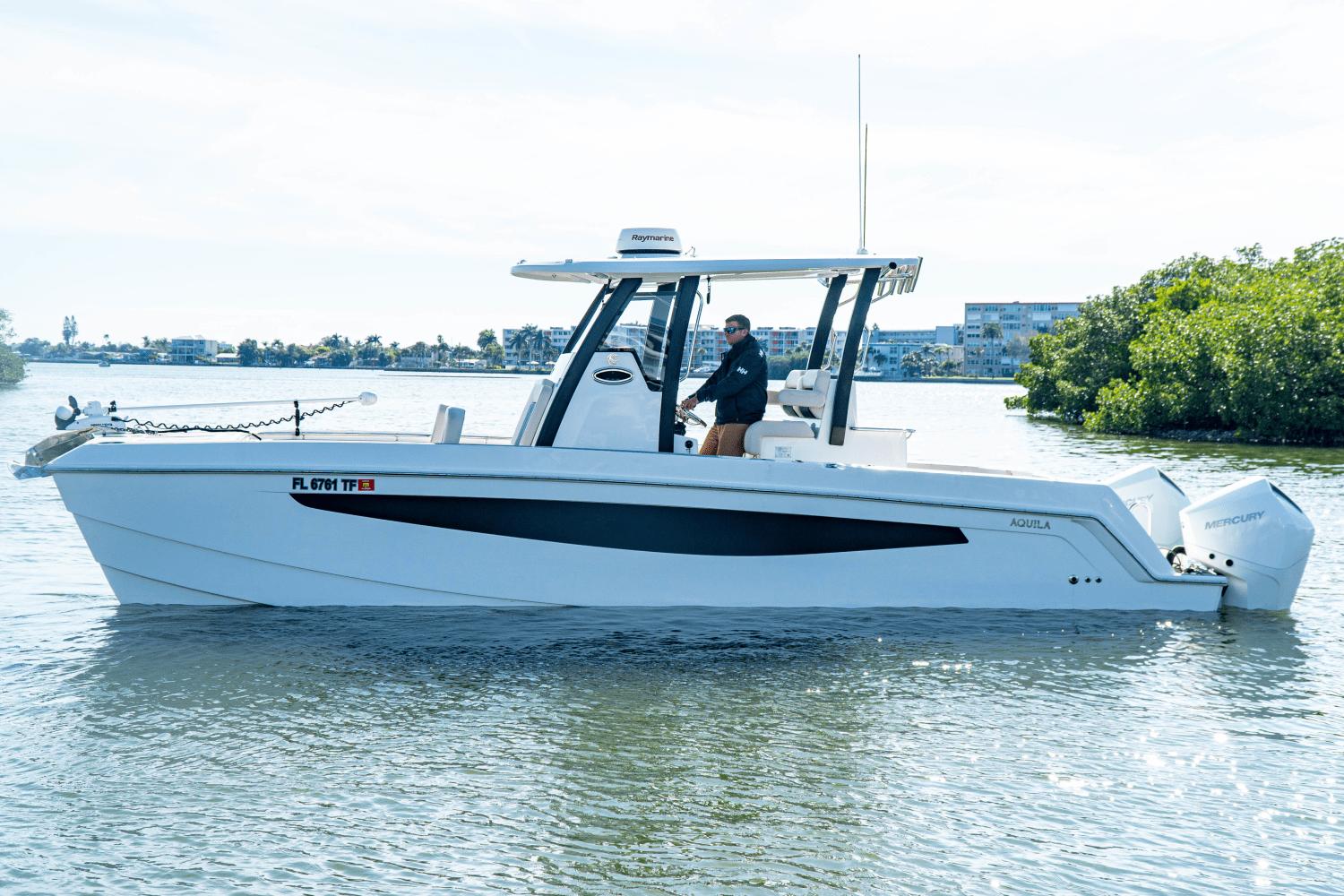2022 Aquila 28 Molokai Centre Console for sale - YachtWorld