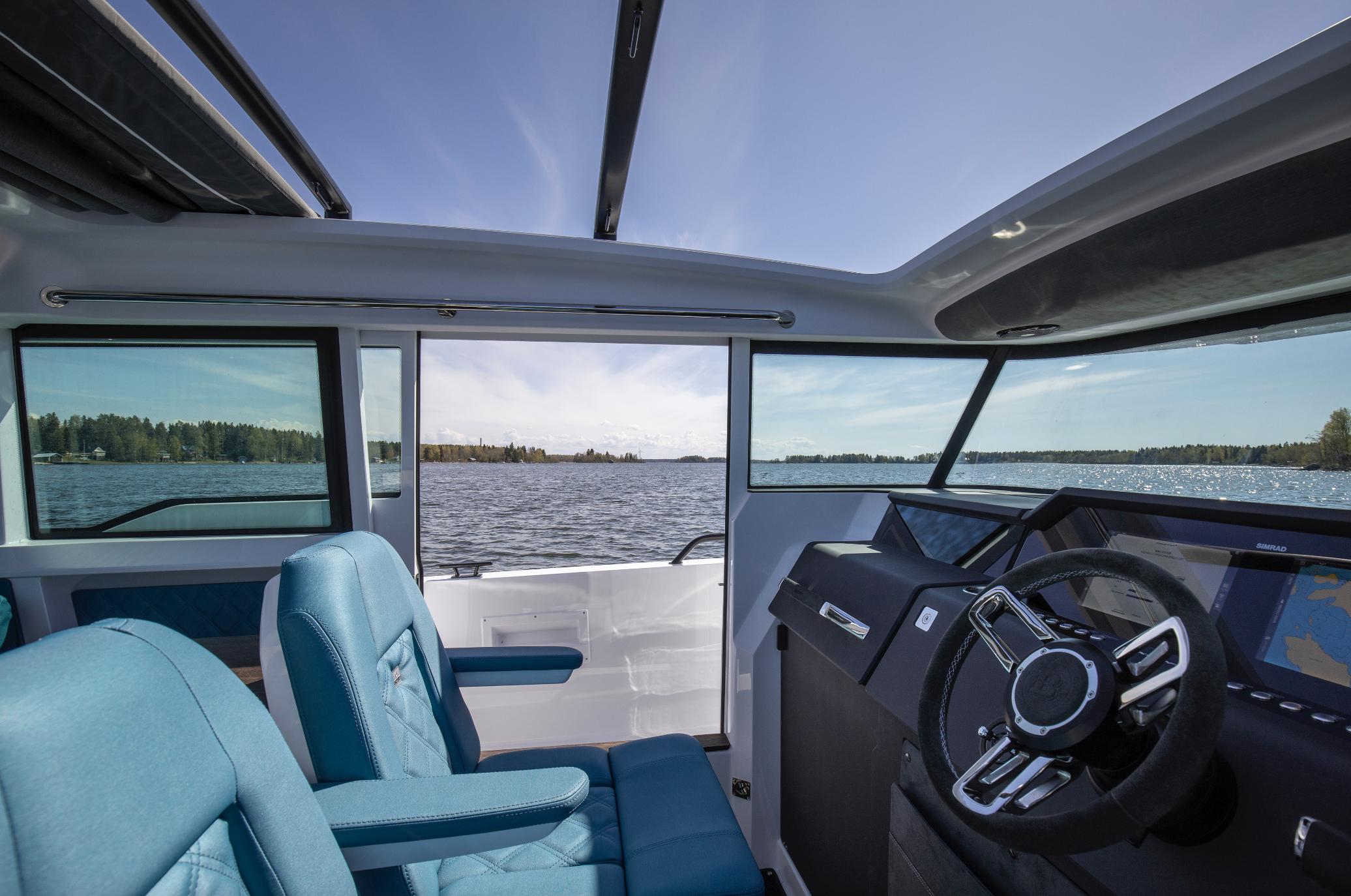 2023 Axopar 37 XC Cross Cabin Wet Bar Pilothouse for sale - YachtWorld