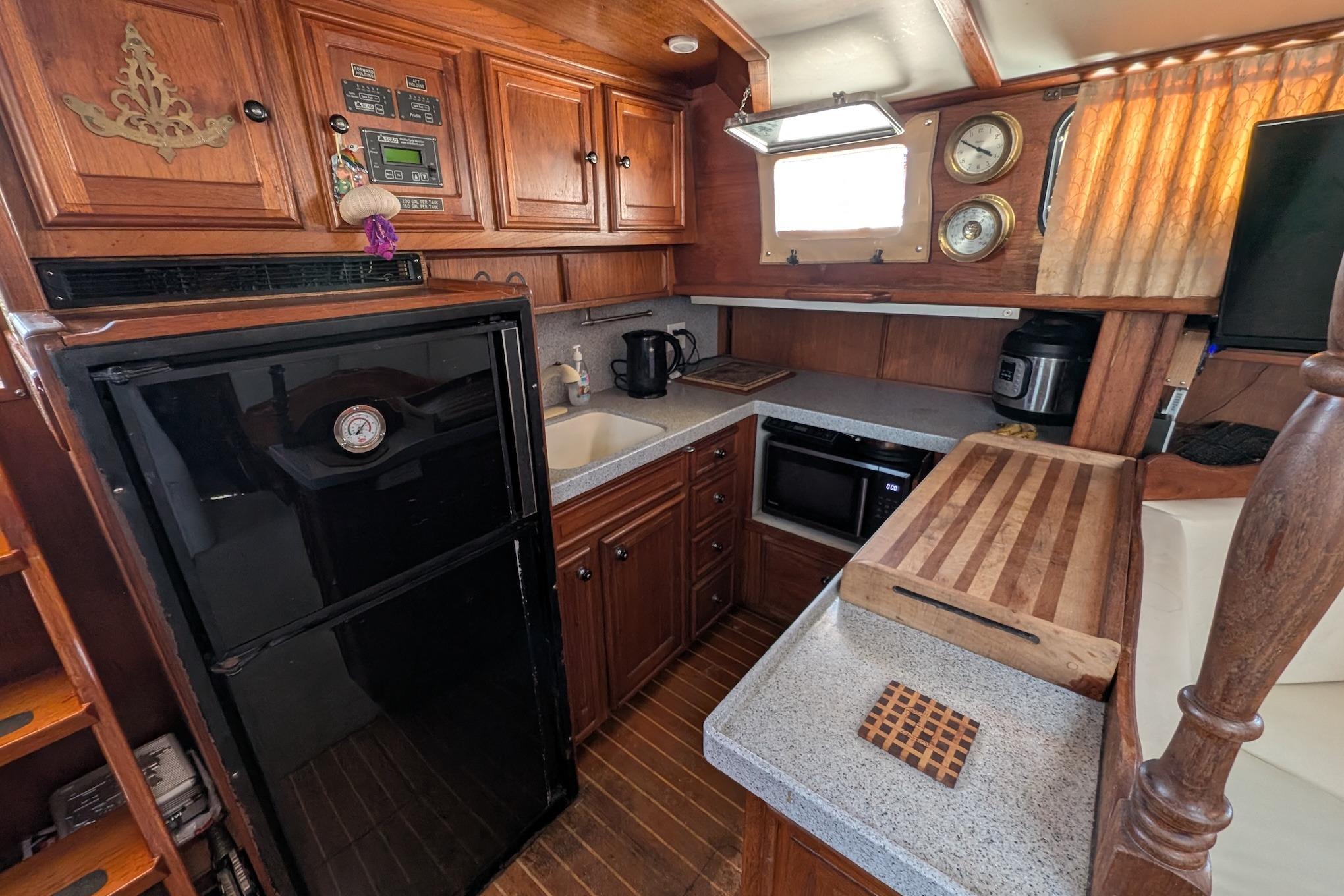 1973 Maple Leaf 48 Cruiser for sale - YachtWorld