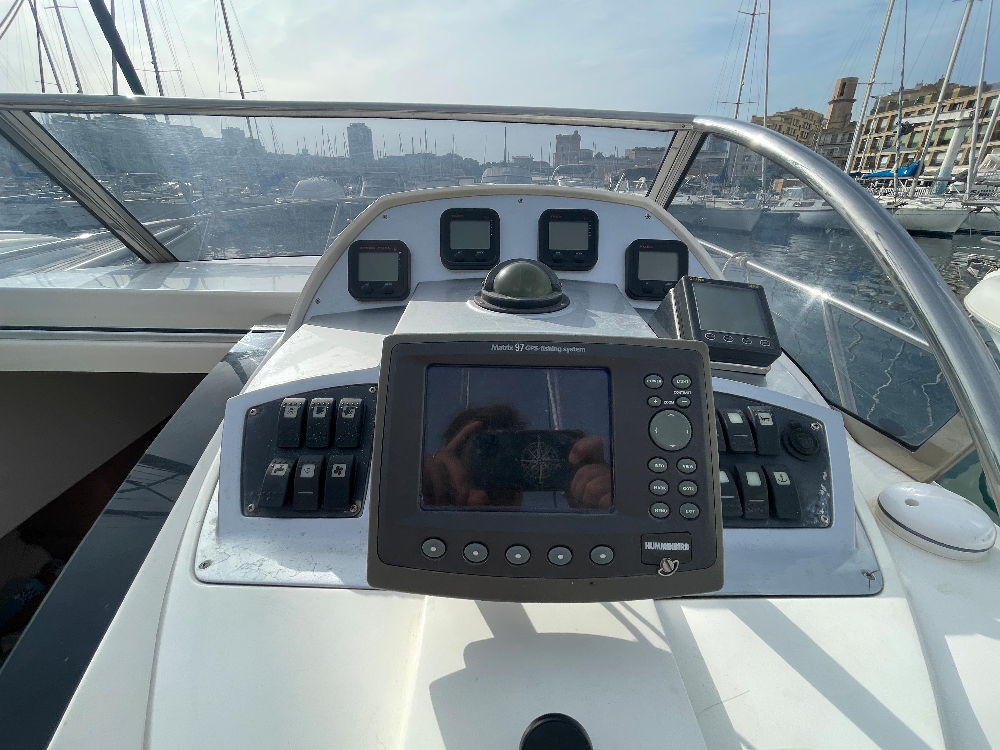 2007 Capelli CAP 32 WA Motorcruiser Kaufen - YachtWorld