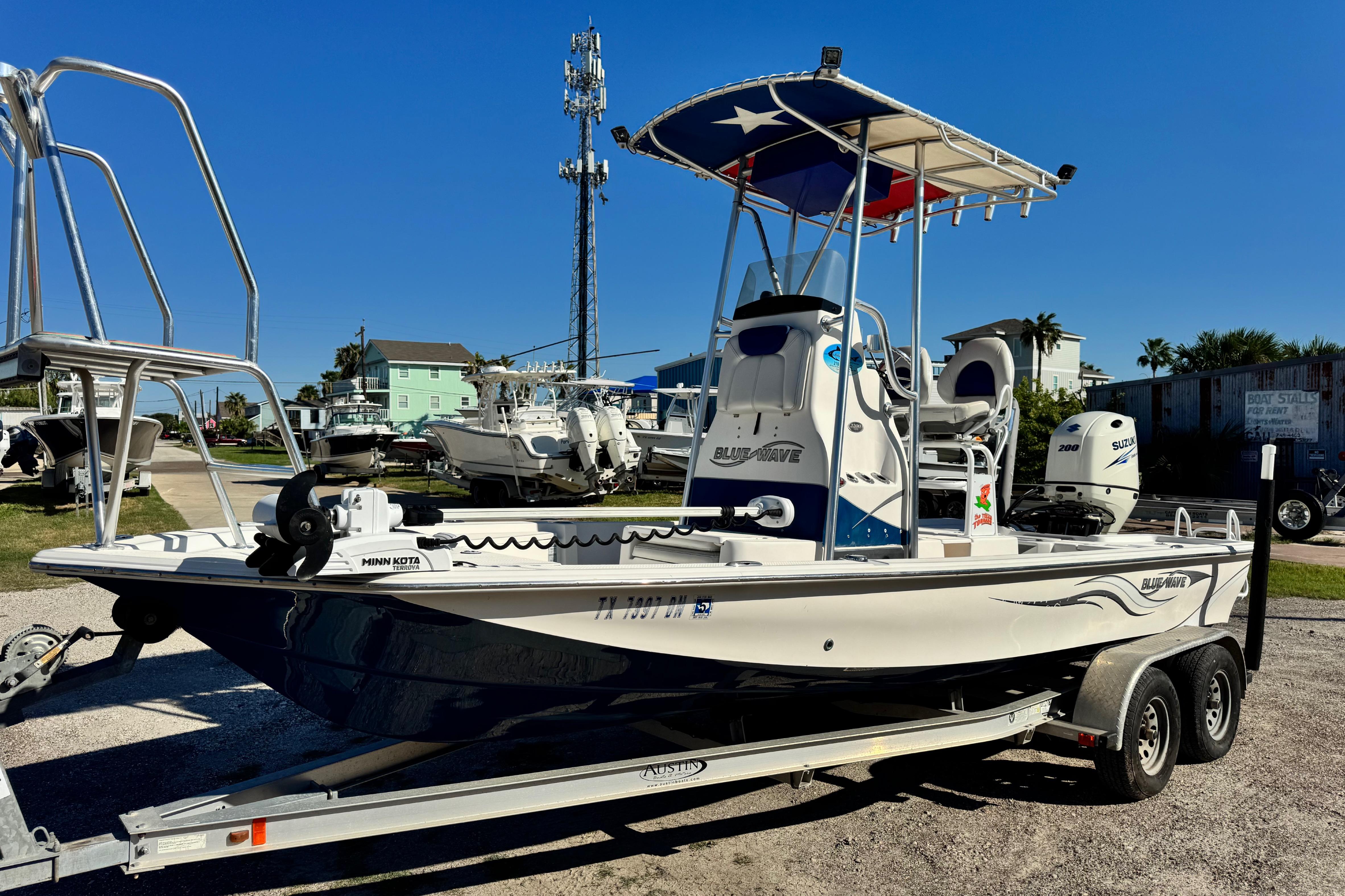 2016 Blue Wave 2200 STL RISER Bay for sale - YachtWorld