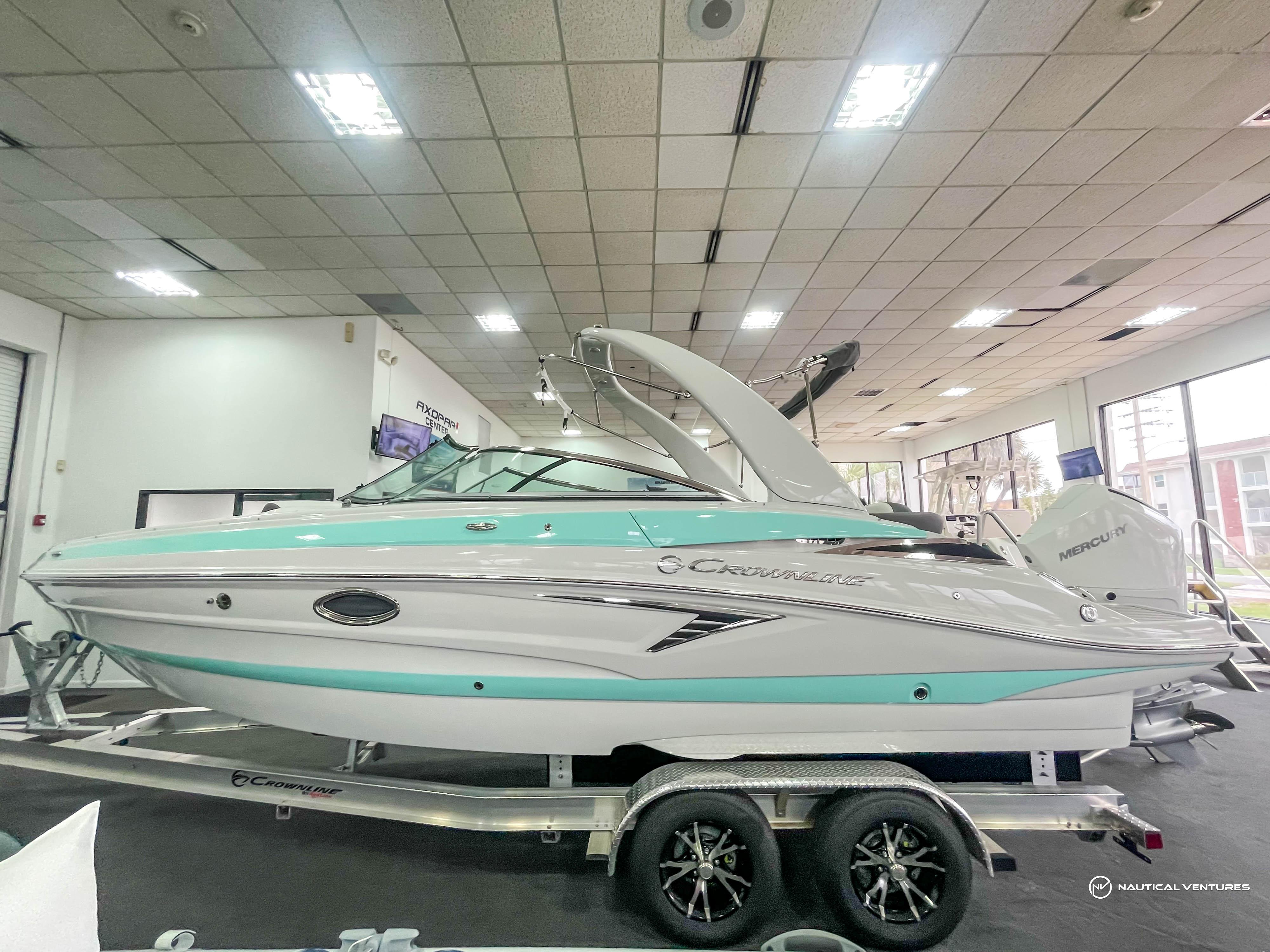 2023 Crownline 260 XSS Deck for sale - YachtWorld