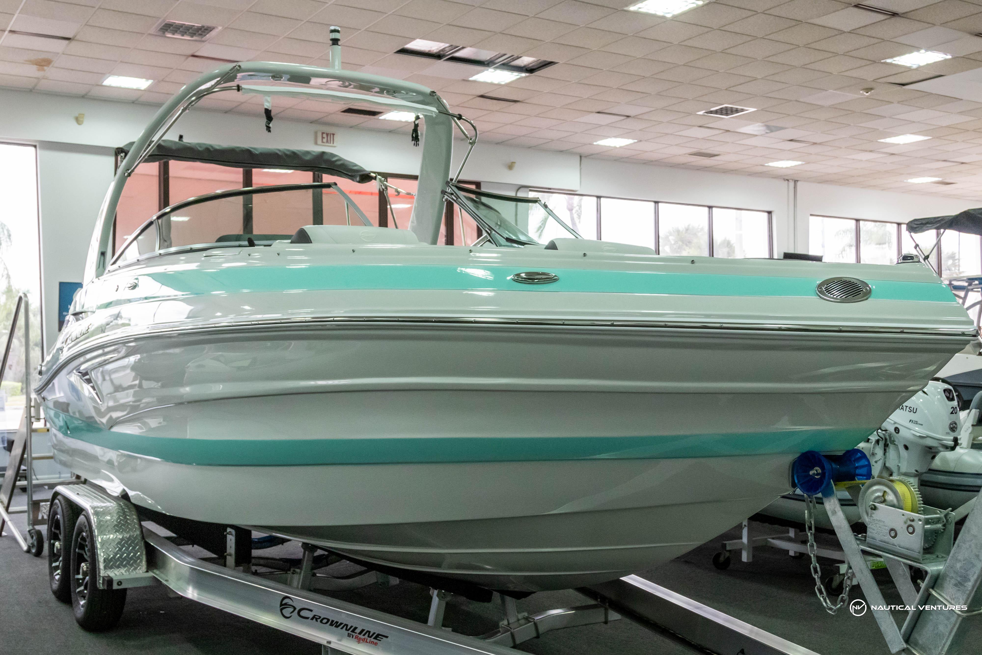 2023 Crownline 260 XSS Deck for sale - YachtWorld