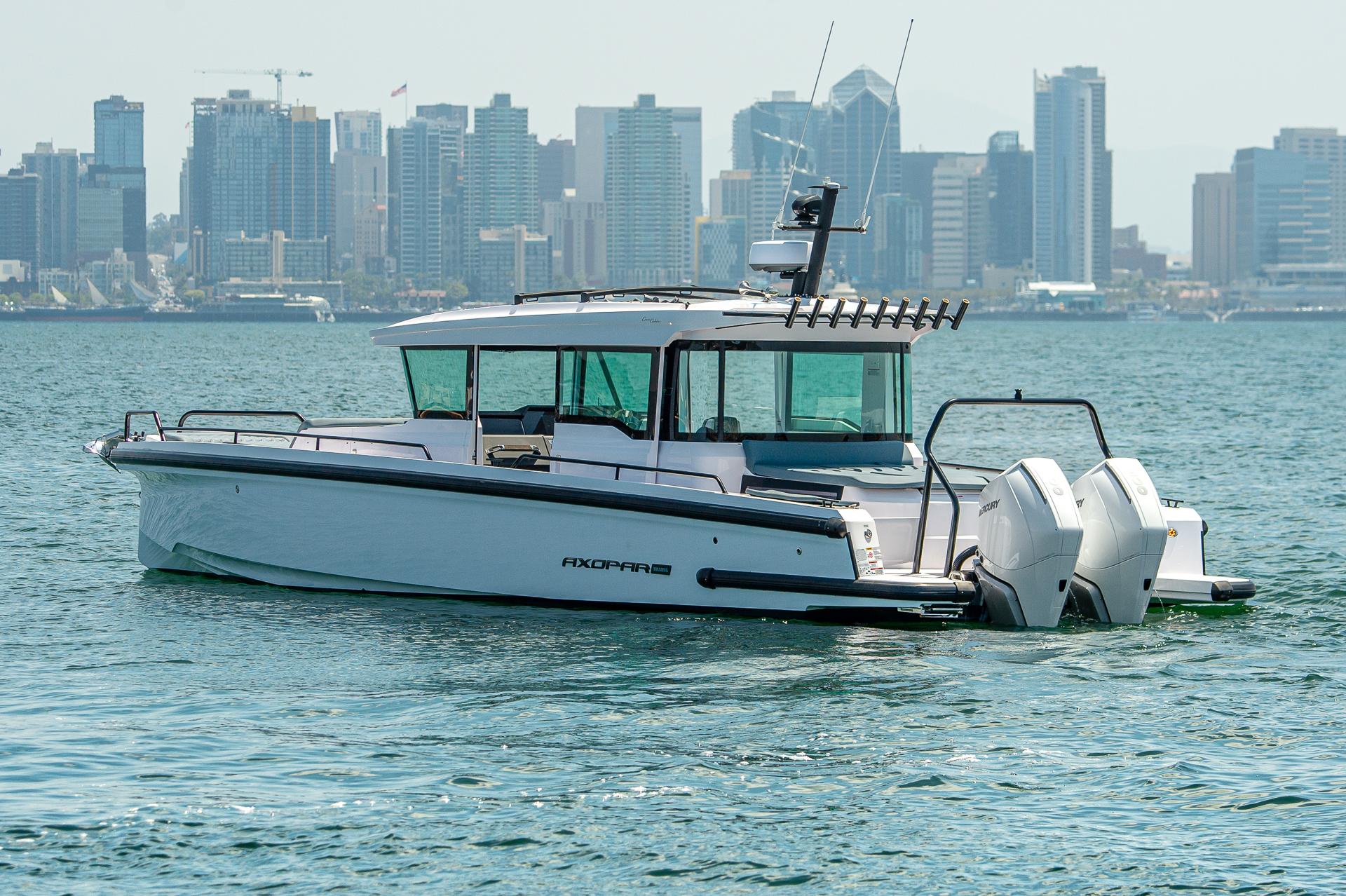 2023 Axopar Cross Cabin Center Console for sale - YachtWorld