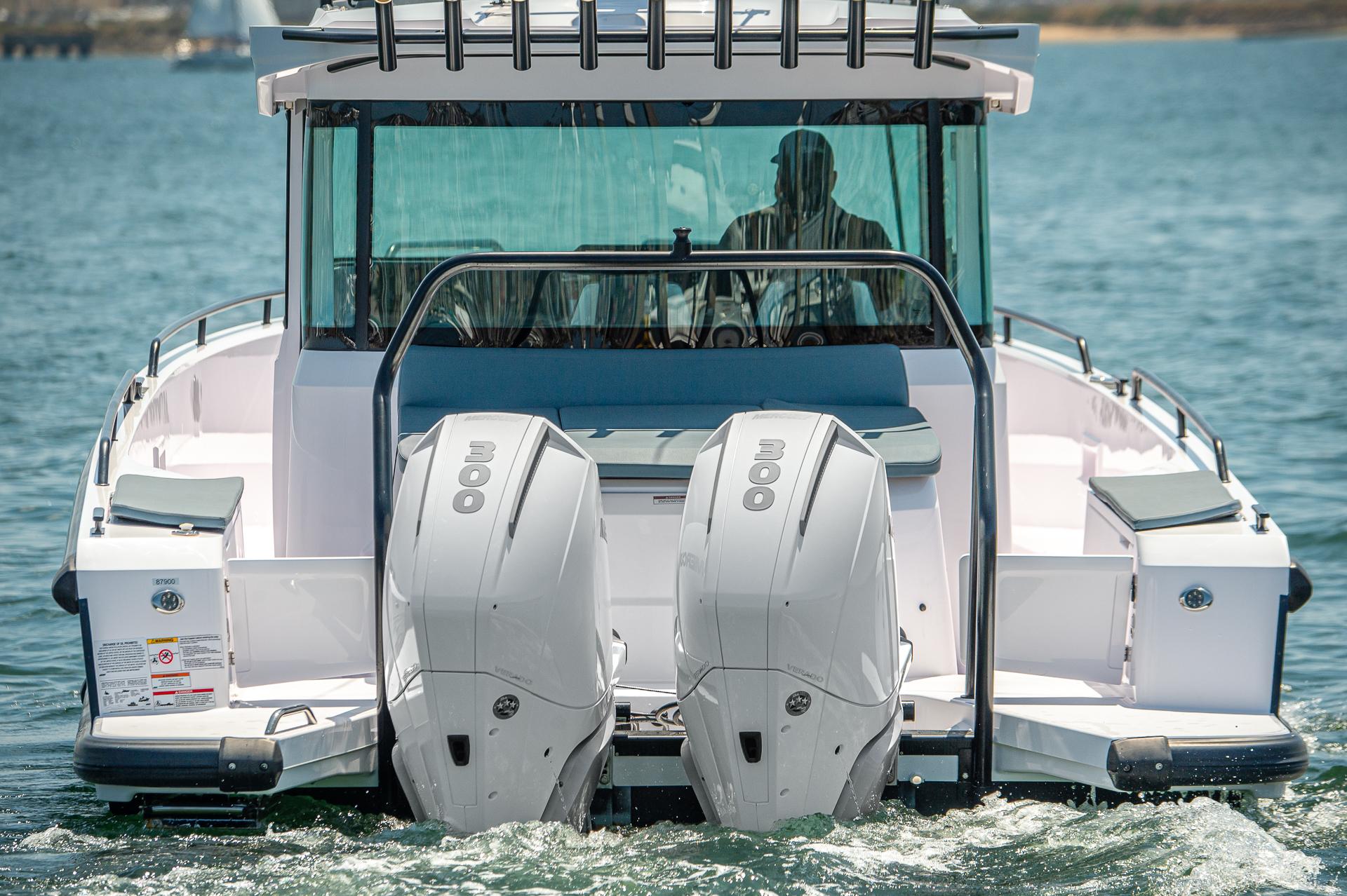 2023 Axopar Cross Cabin Center Console for sale - YachtWorld