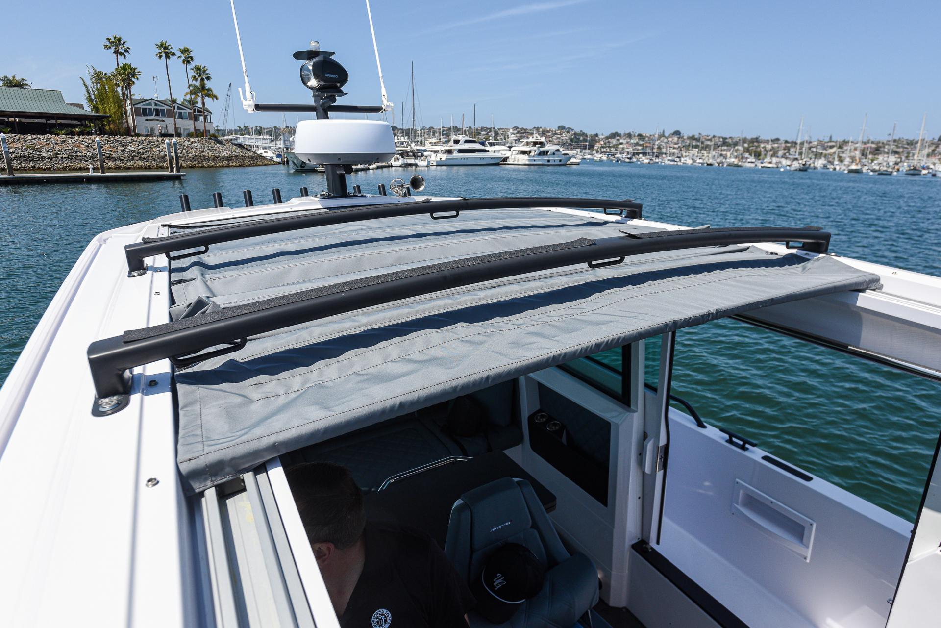 2023 Axopar Cross Cabin Center Console for sale - YachtWorld