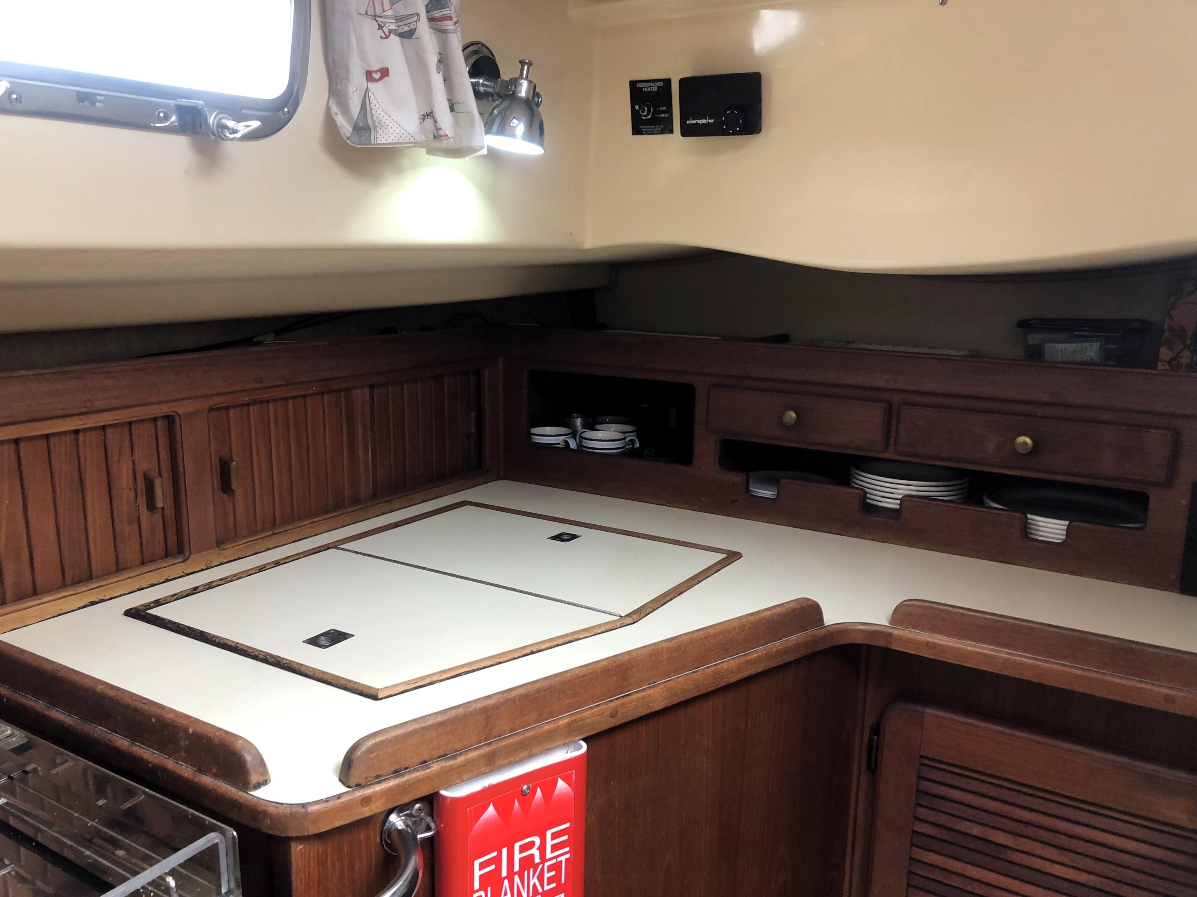 1990 Island Packet 35 Segelyacht Kaufen - YachtWorld