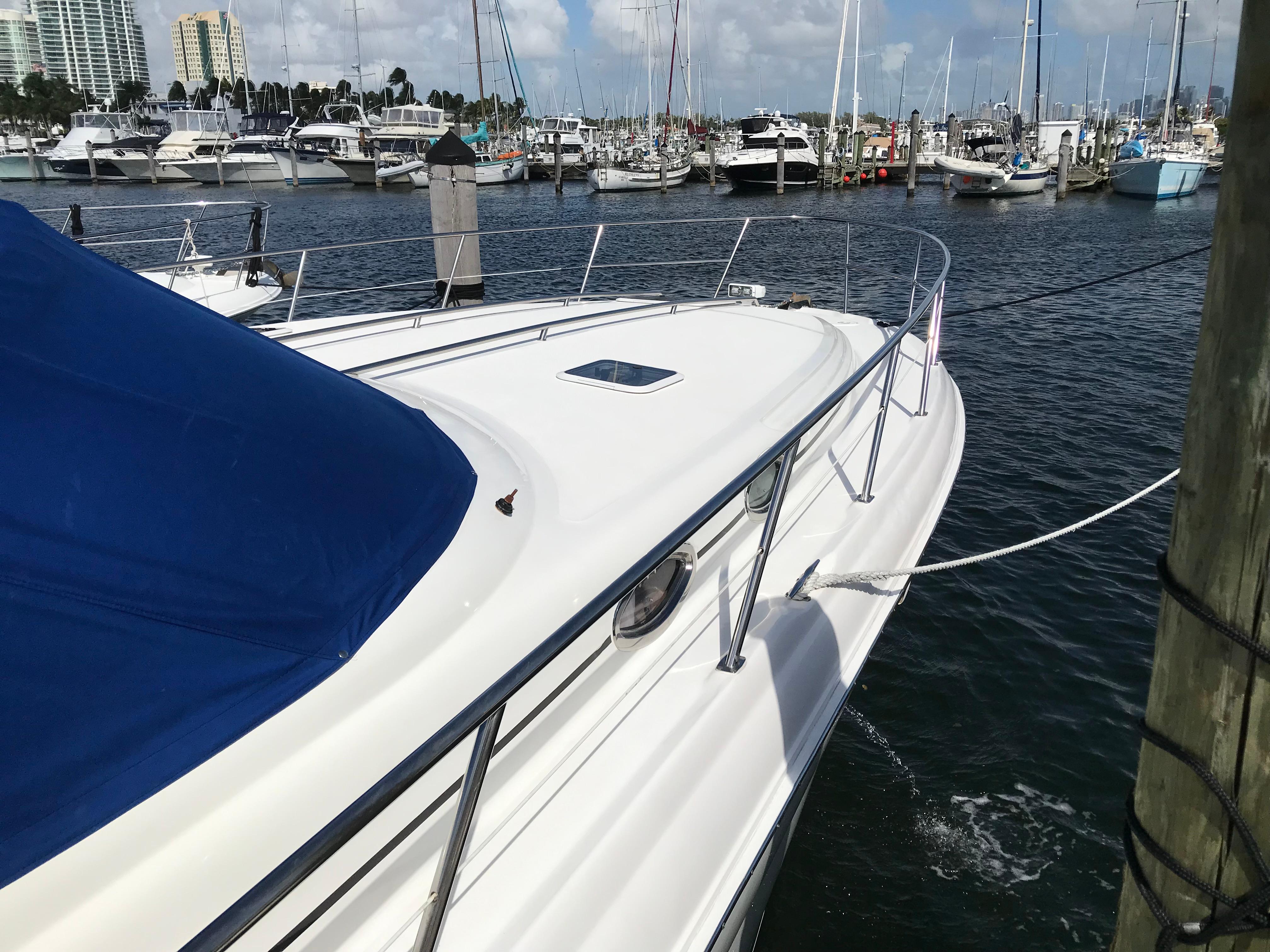 2001 Sea Ray 380 Sundancer Sports cruiser à vendre - YachtWorld