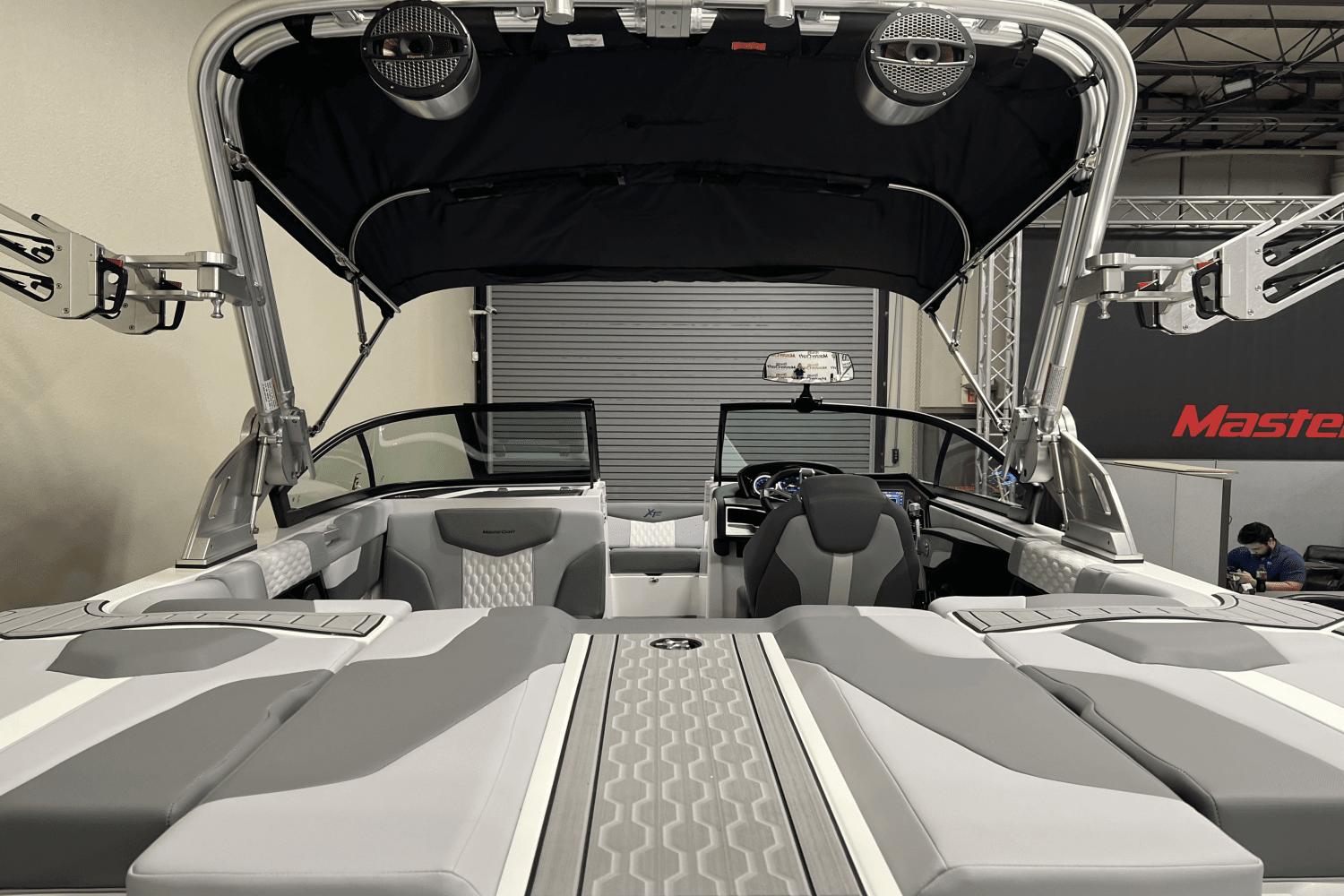 2023 MasterCraft XT20 Wasserski/Wakeboard-Boot Kaufen - YachtWorld
