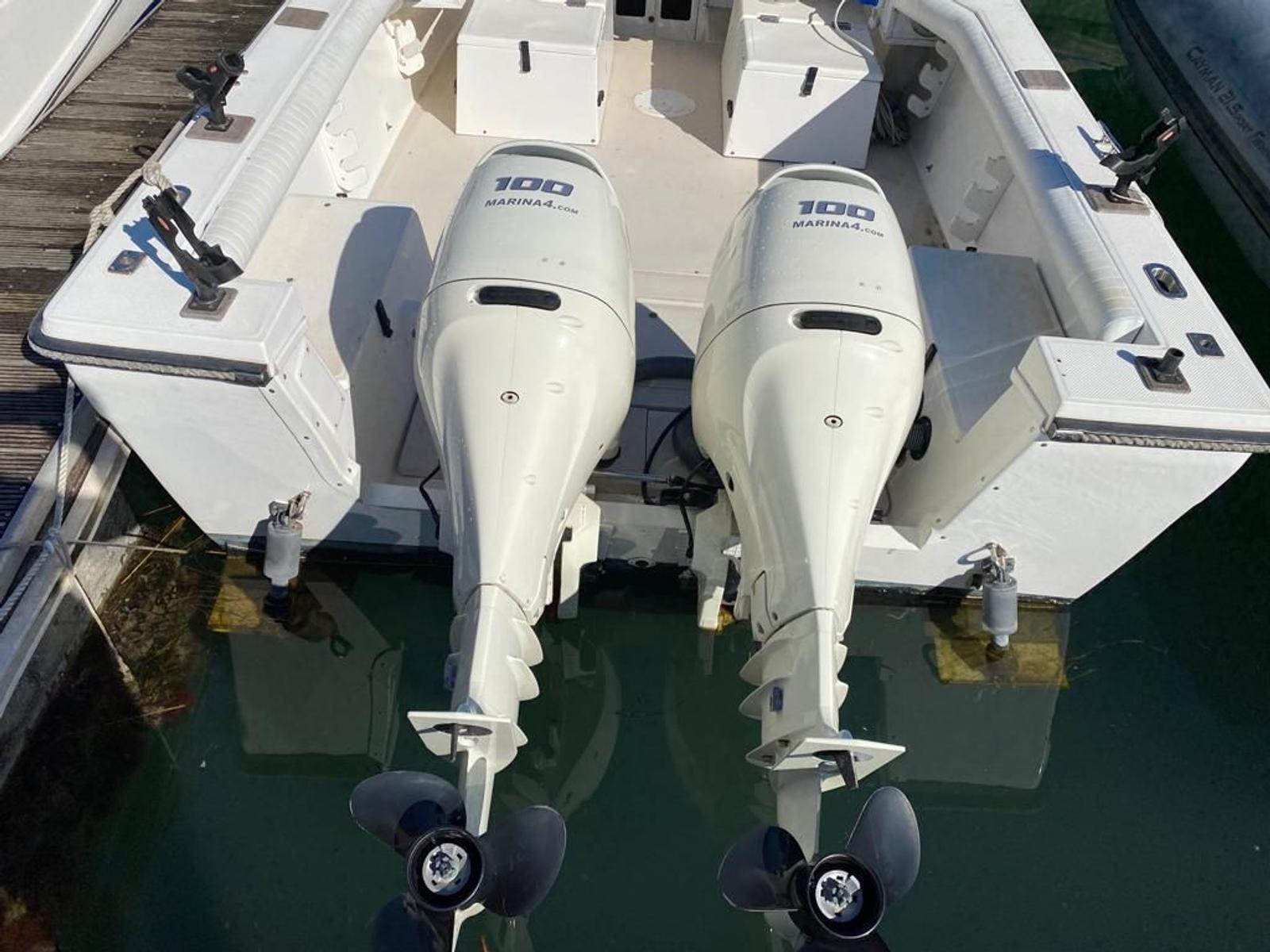 Used Robalo WALKAROUND 2160 in Udine - iNautia