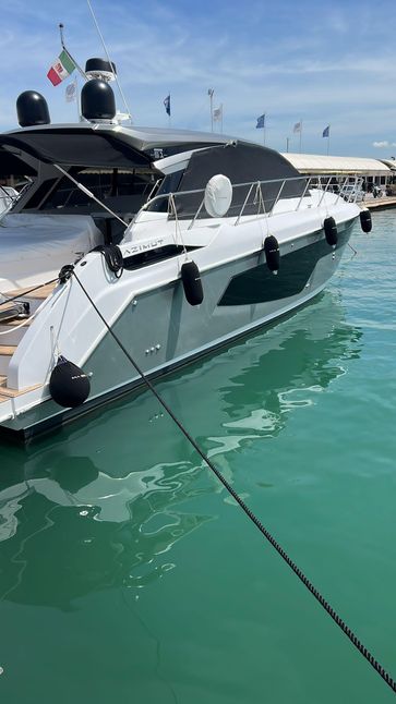 2021 Azimut Atlantis 51 Express Cruiser for sale - YachtWorld