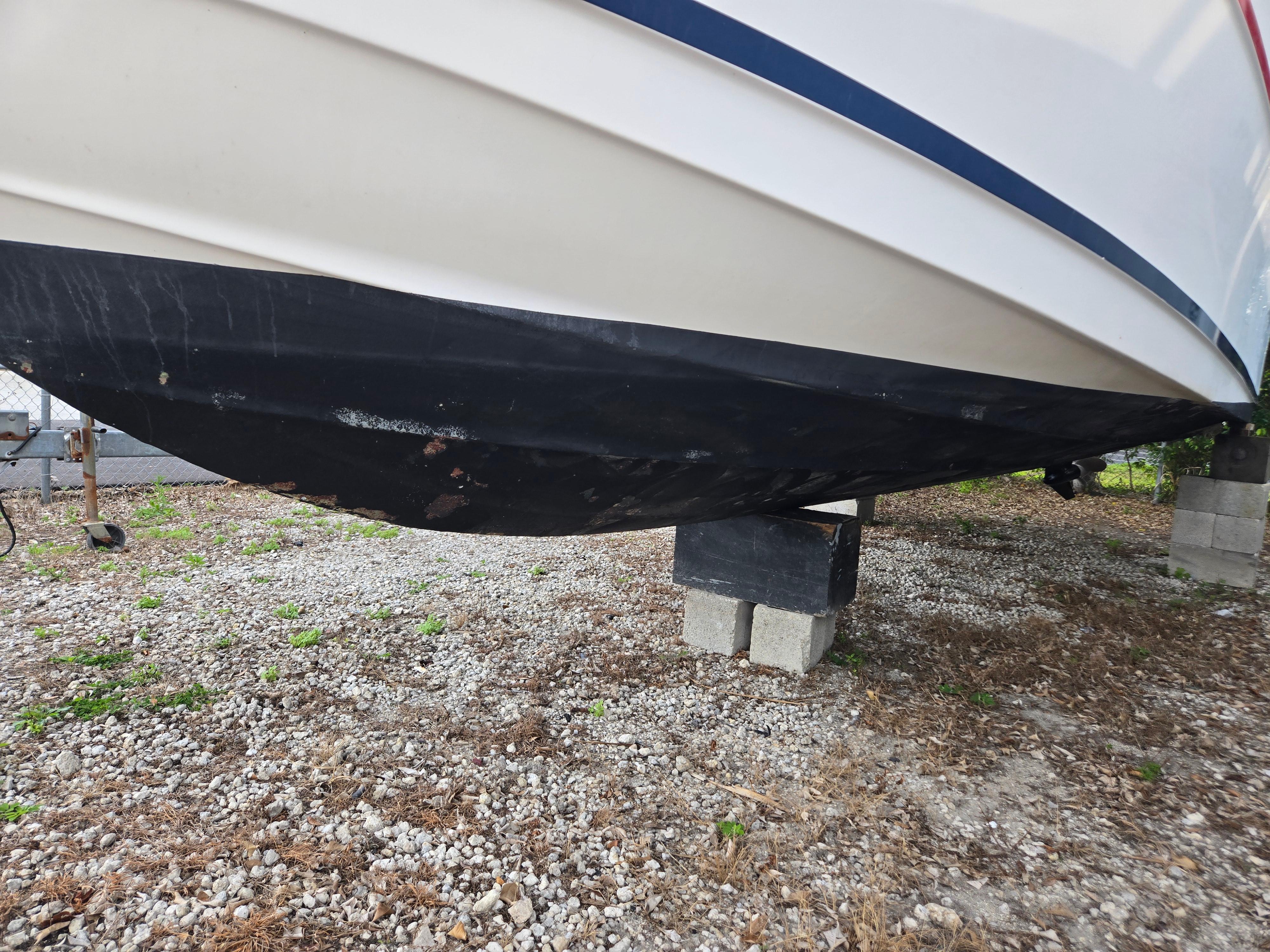 1998 Trophy 2503 Center Console Center Console for sale - YachtWorld