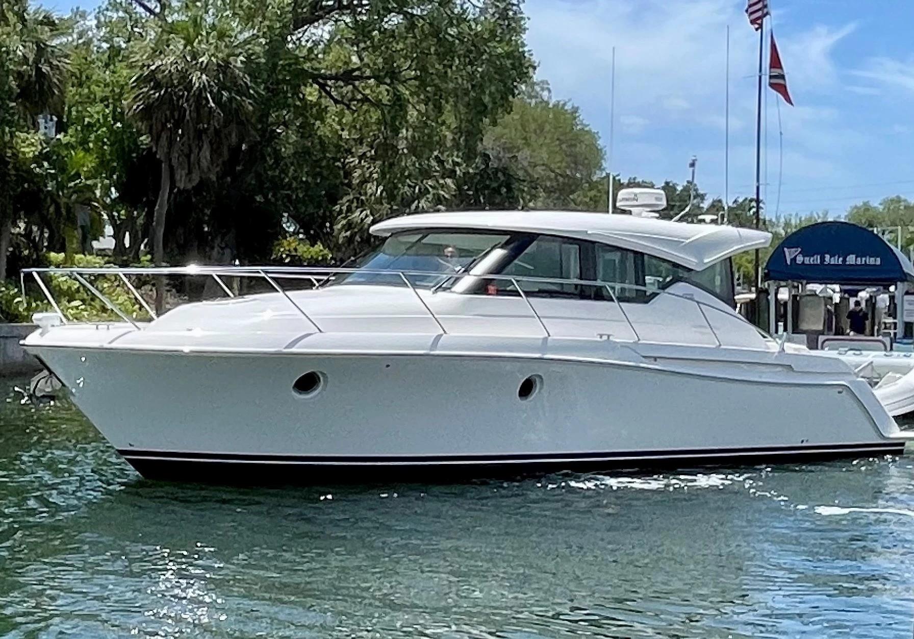 2019 Tiara Yachts 39 Coupe Motor Yacht for sale - YachtWorld