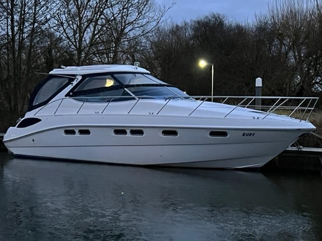 Used 2002 Sealine S41 - Berkshire | YachtFocus