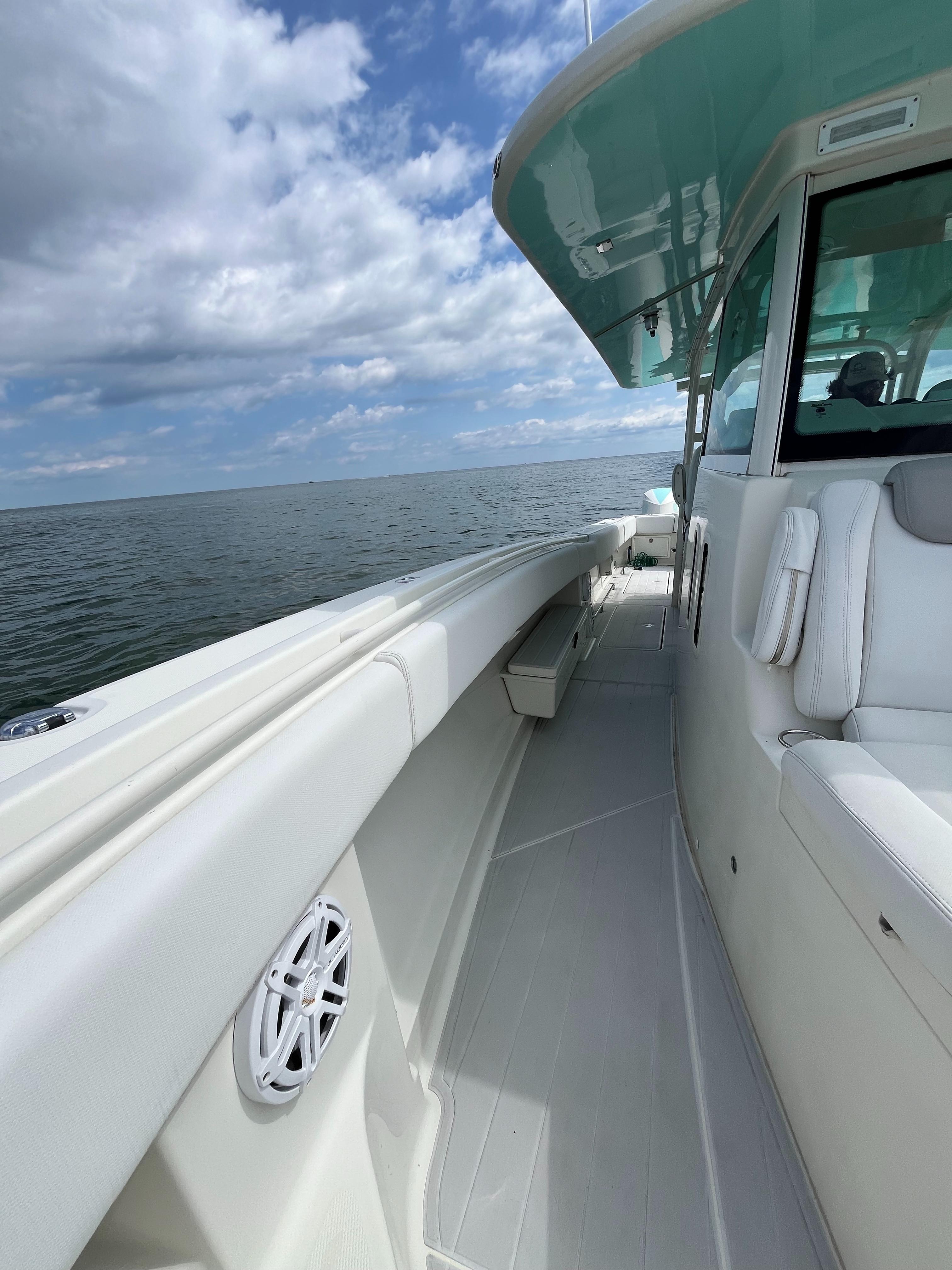 2019 HCB Siesta Center Console for sale - YachtWorld