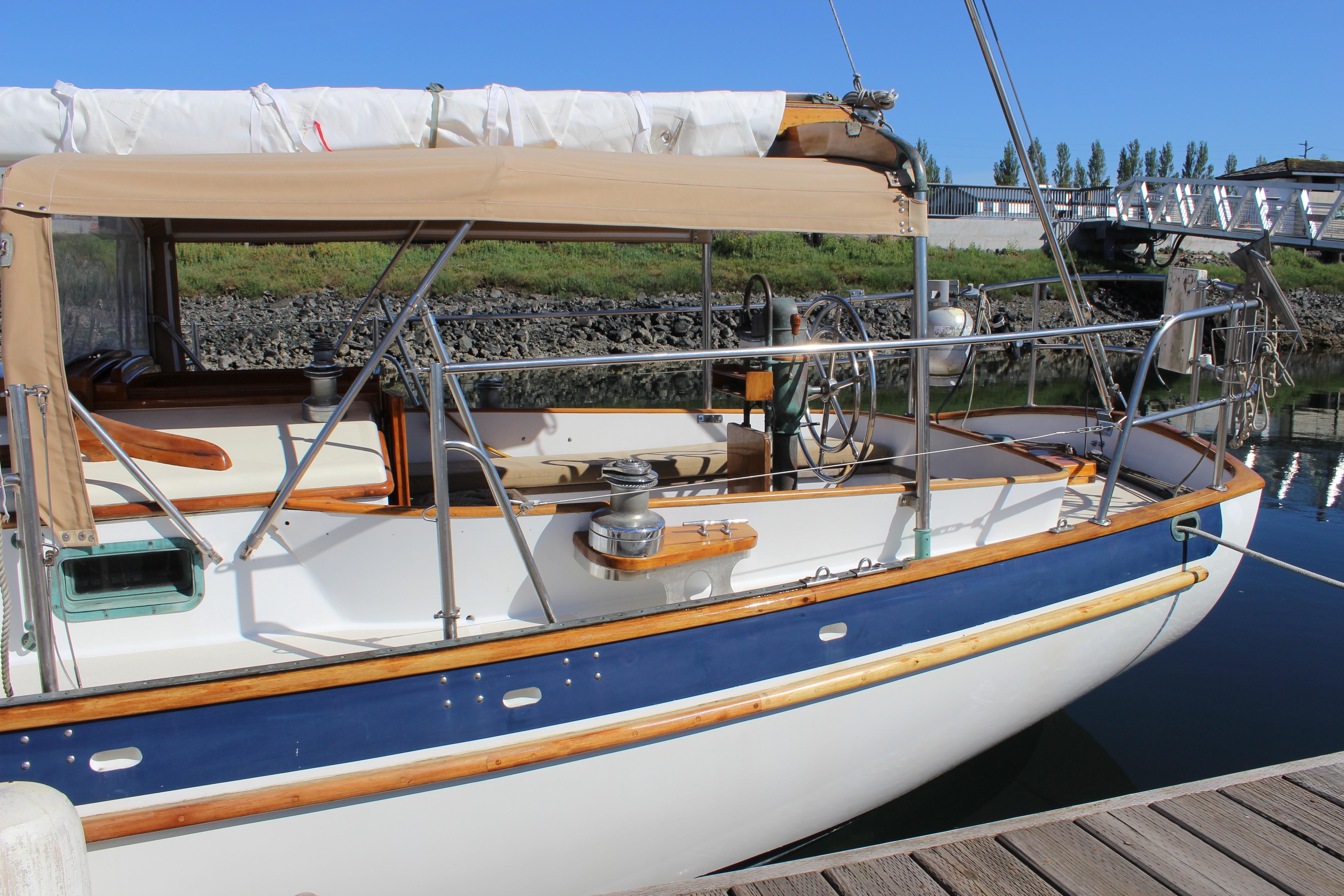 1988 Cape George 38 Cruiser for sale - YachtWorld