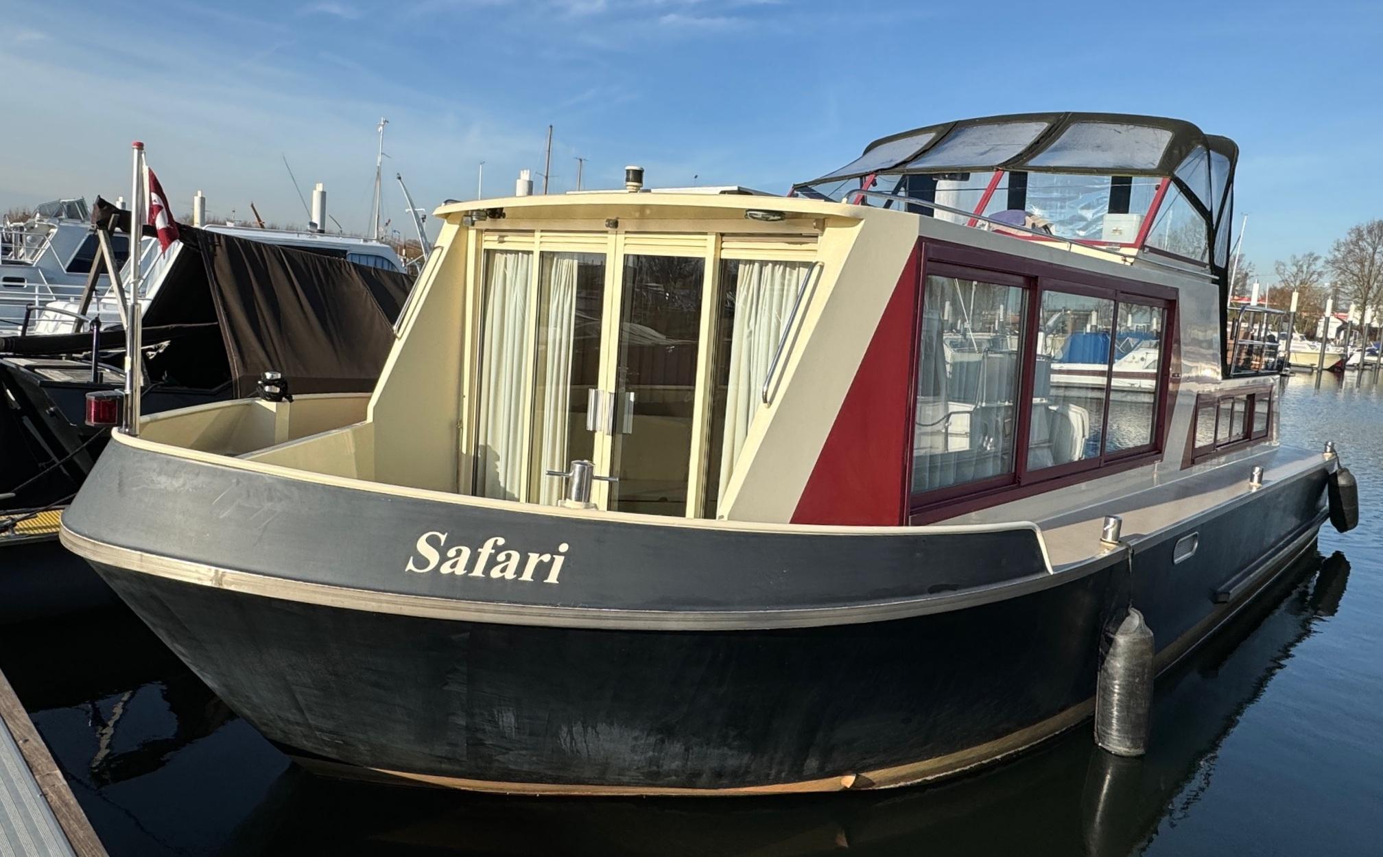 Motor Yacht Safari Hausboot 10.50 AK Cabrio | 1997 | 11m | Boatshop24